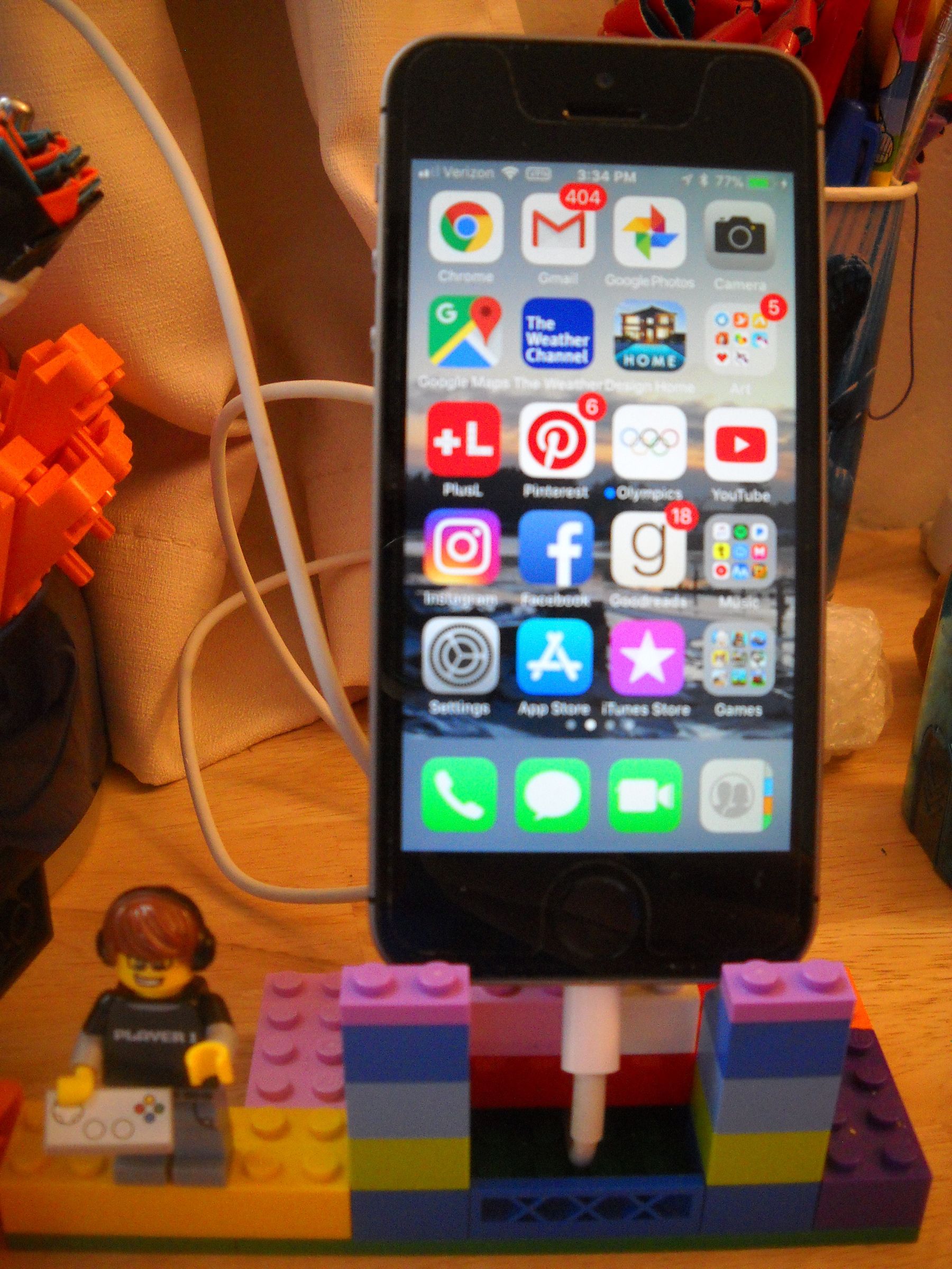 Lego IPhone Stand : 9 Steps - Instructables
