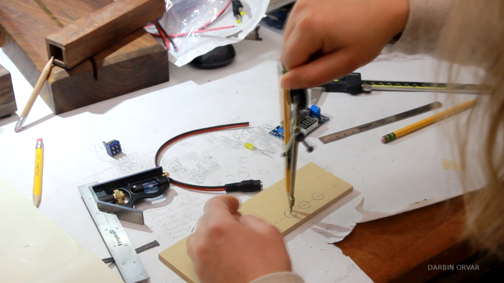 DC Power Supply to Charge Your Phone & Small Electronic Devices : 11 ...