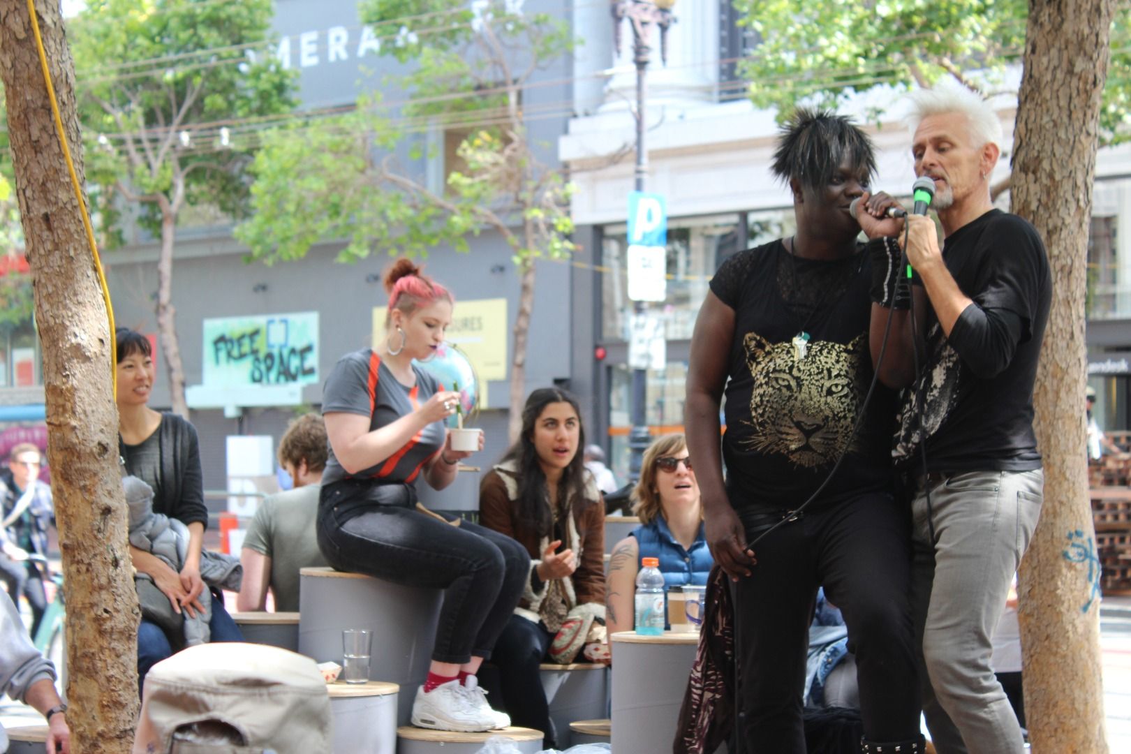 ShowBox - Create Your Own Street Stage and Seating : 6 Steps (with Pictures) - Instructables