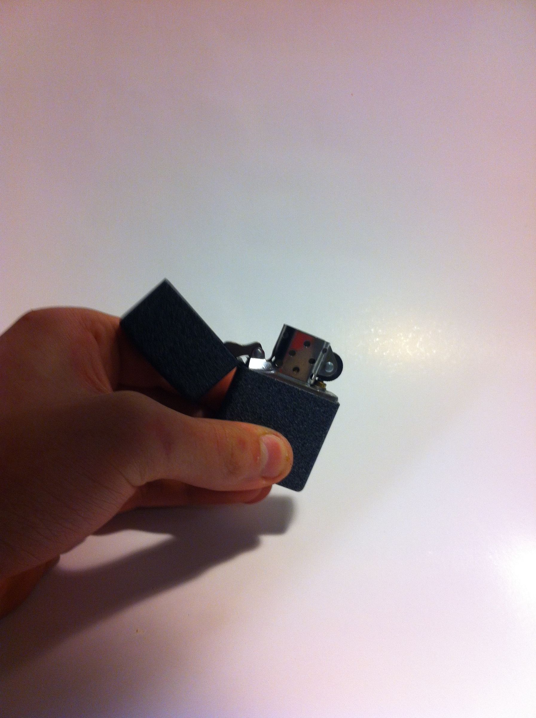 Basic Zippo Opening Trick : 5 Steps - Instructables