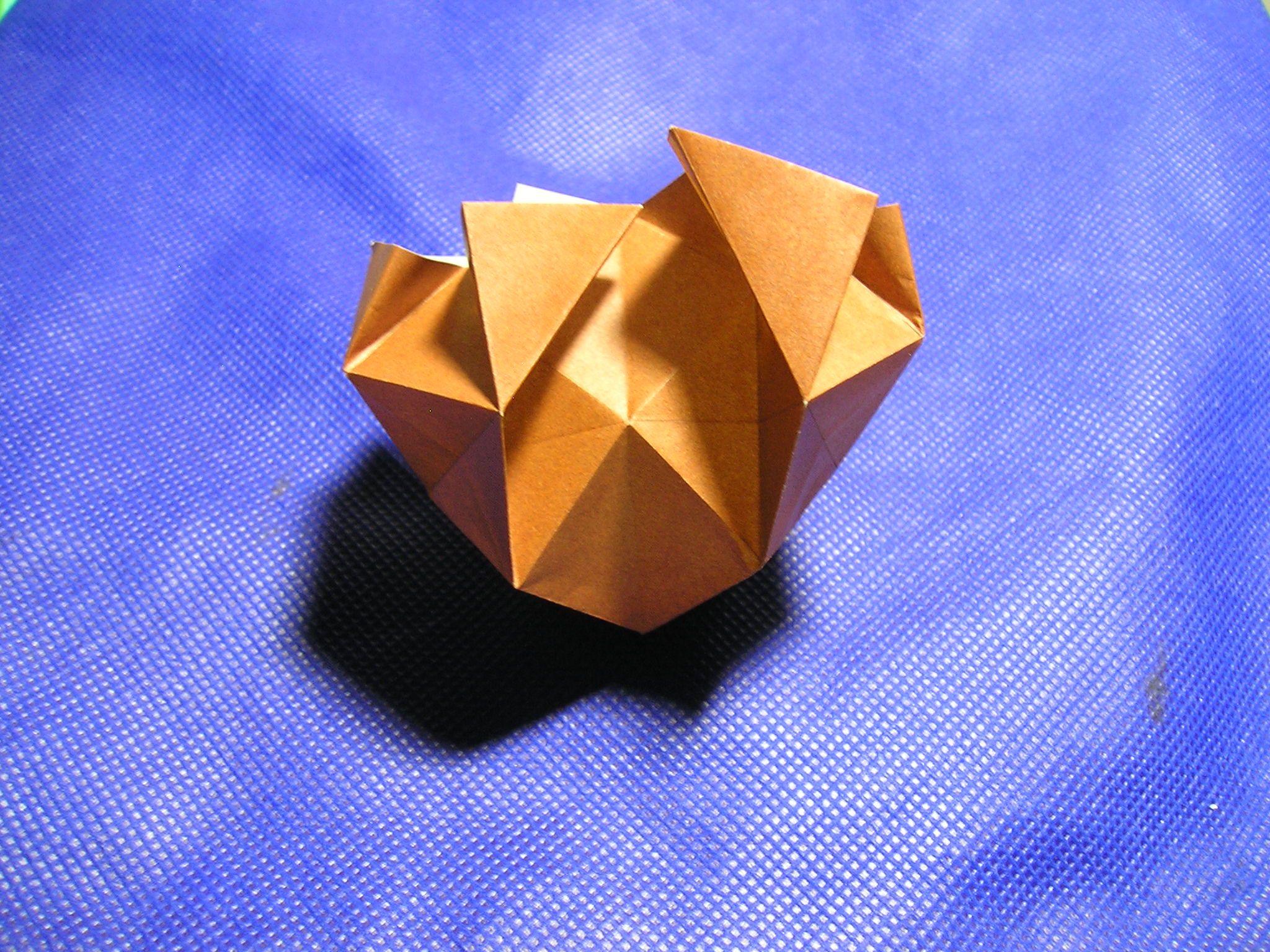 Single Sheet Origami Stellated Octahedron : 6 Steps - Instructables
