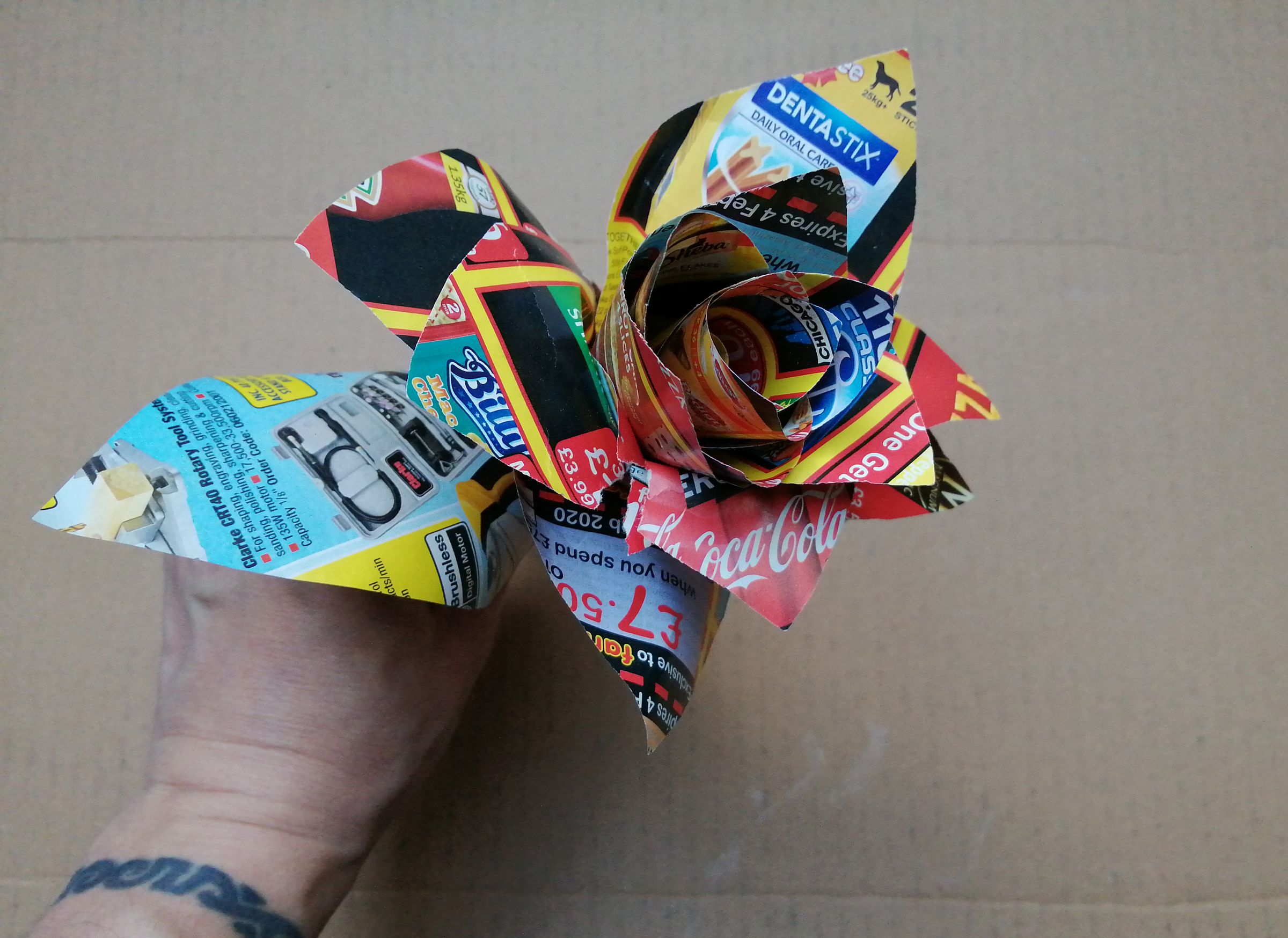 Junk Mail Flower : 5 Steps (with Pictures) - Instructables