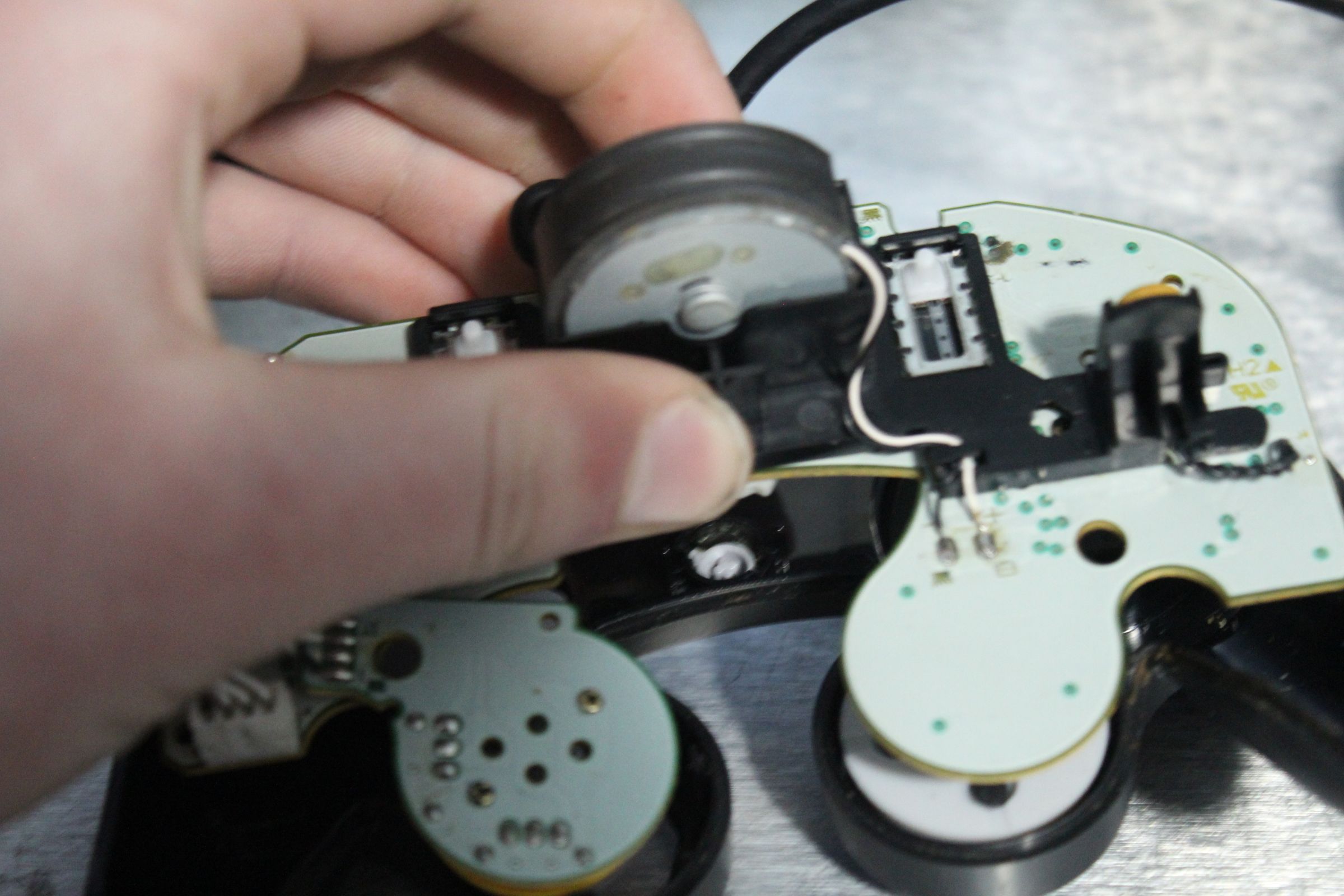 Gamecube Controller LED Mod : 8 Steps (with Pictures) - Instructables
