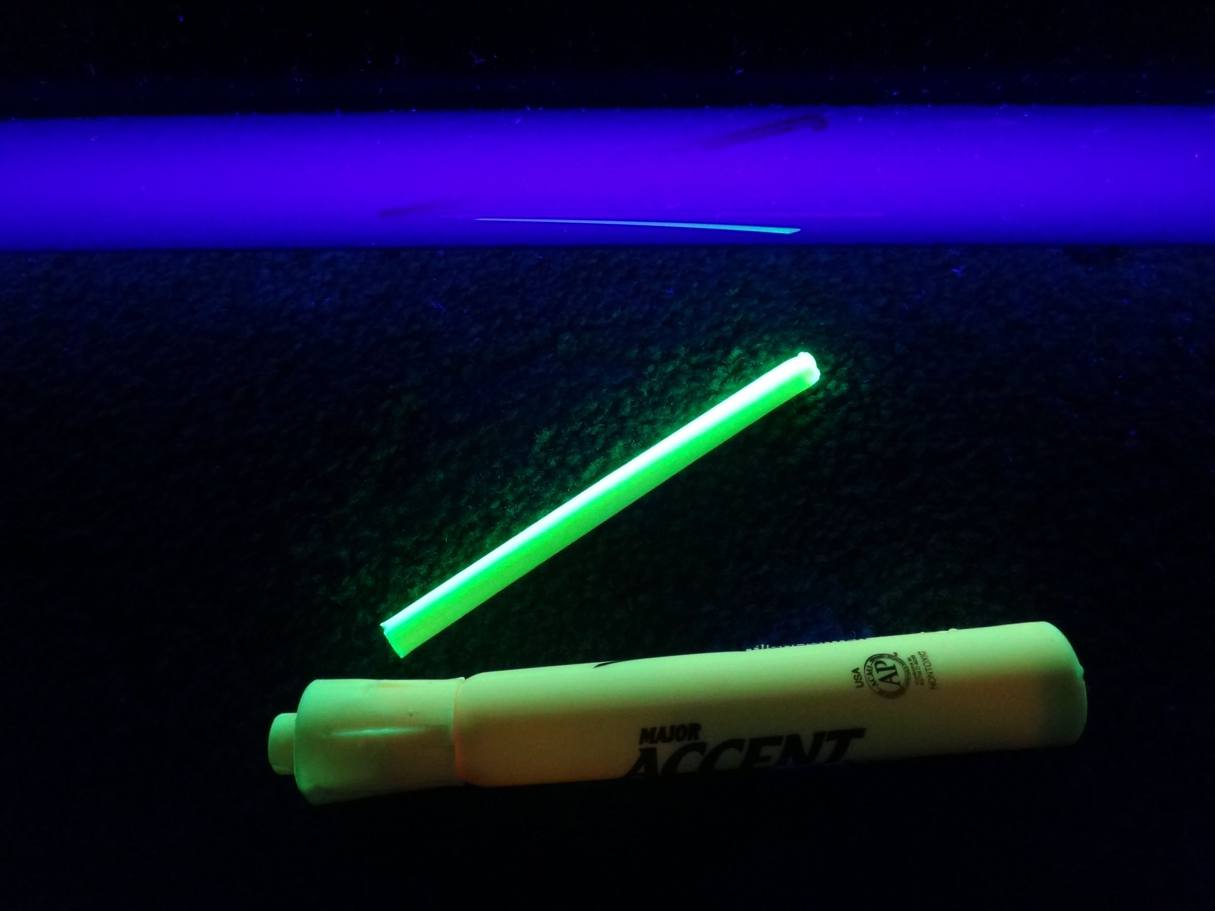 How to Make a Glowing Black Light Night Light : 4 Steps - Instructables