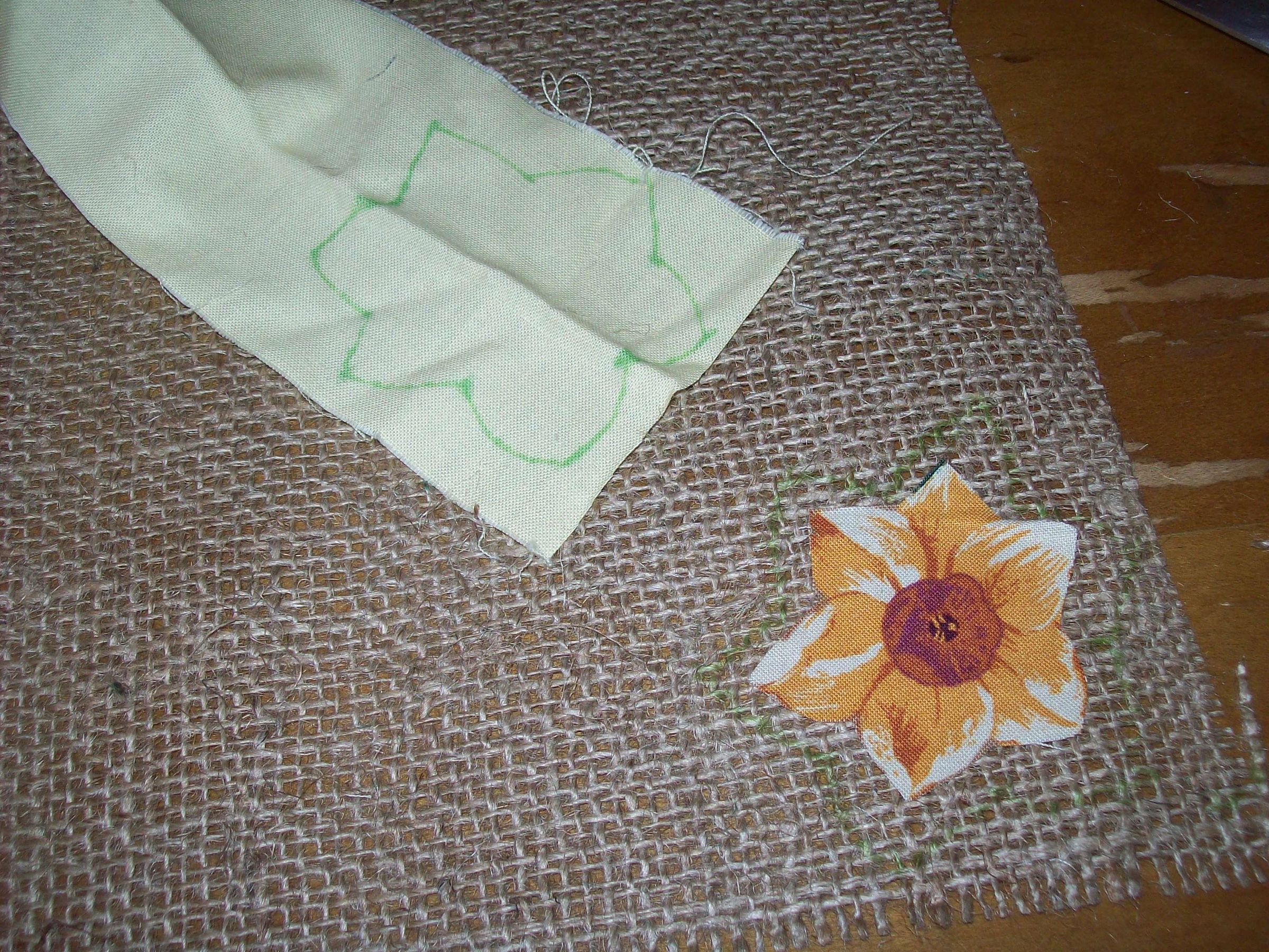 How to Make Burlap Flowers : 5 Steps - Instructables