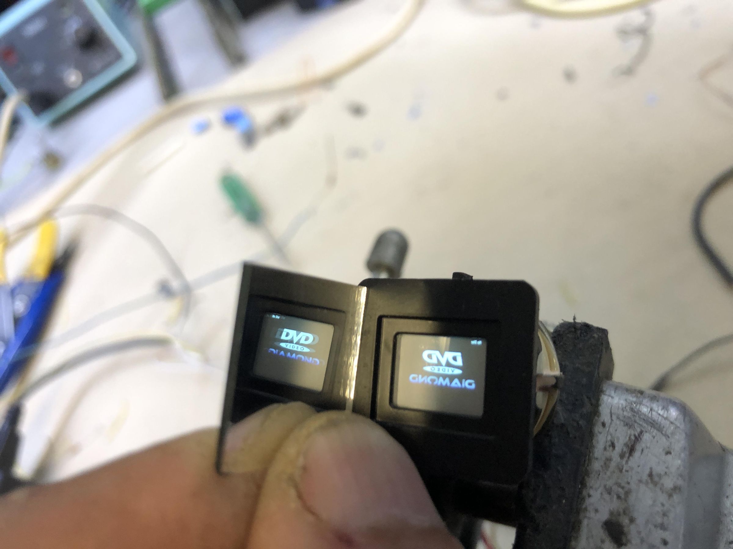 " Tachyscope CRT " a POV Display Project : 5 Steps - Instructables