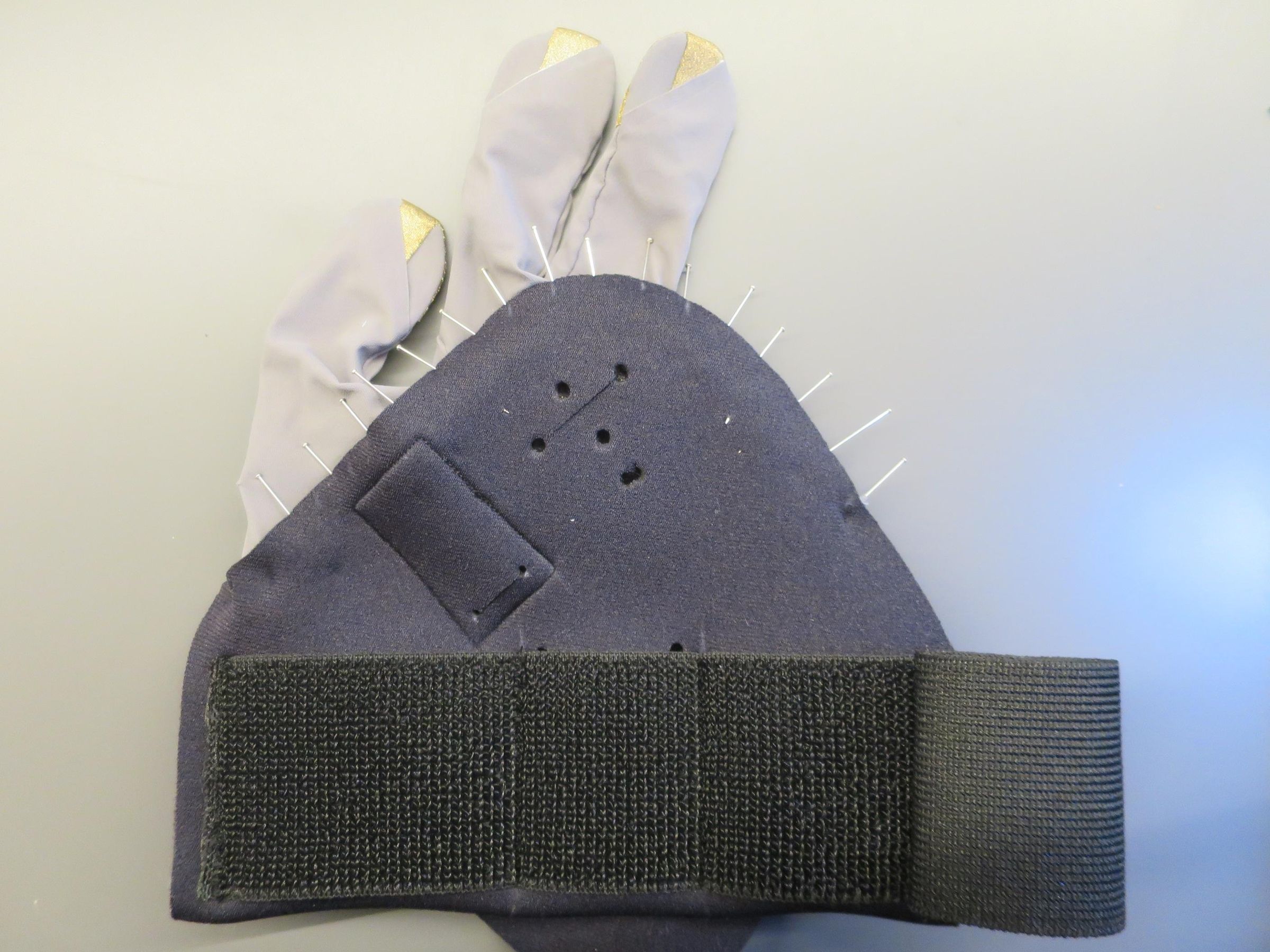 ‘HYBRID’ VR Data Gloves for Meta Quest + Vive Puck : 10 Steps (with ...