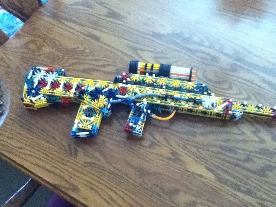 Knex Famas [Build] : 3 Steps - Instructables