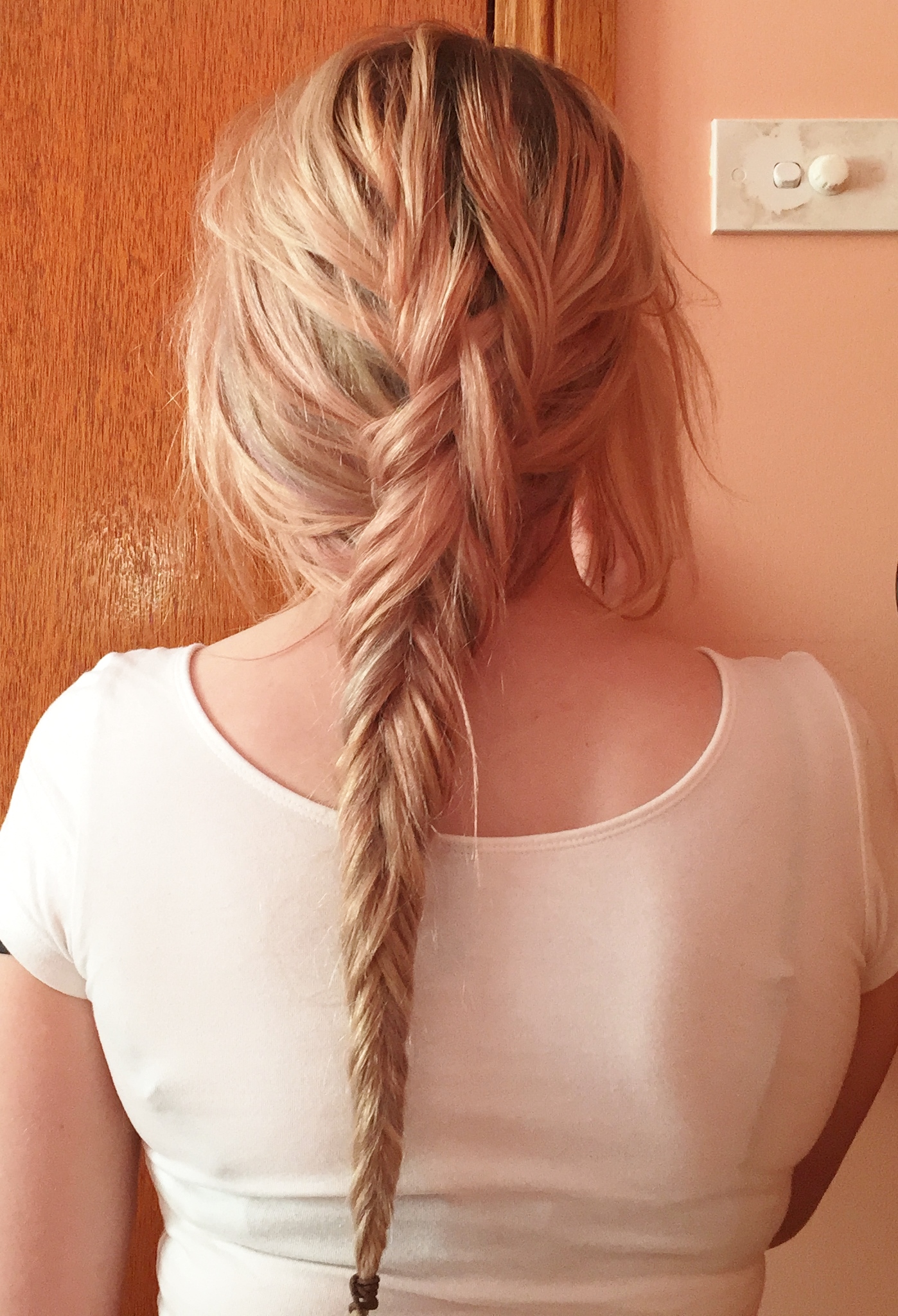 Reverse Fishtail Braid Tutorial : 6 Steps - Instructables