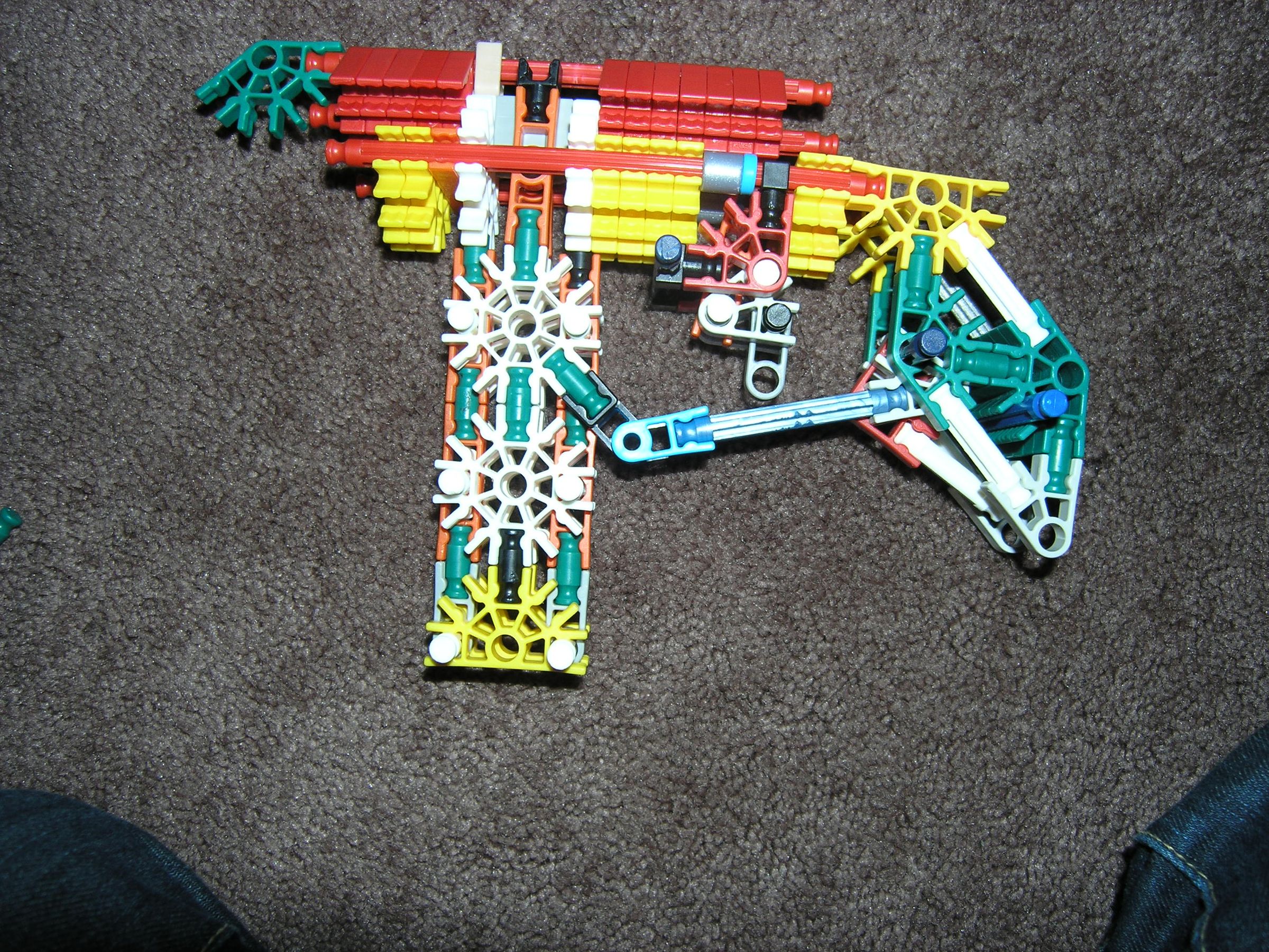 Knex Mp5 (Micro-Power 5) : 9 Steps - Instructables
