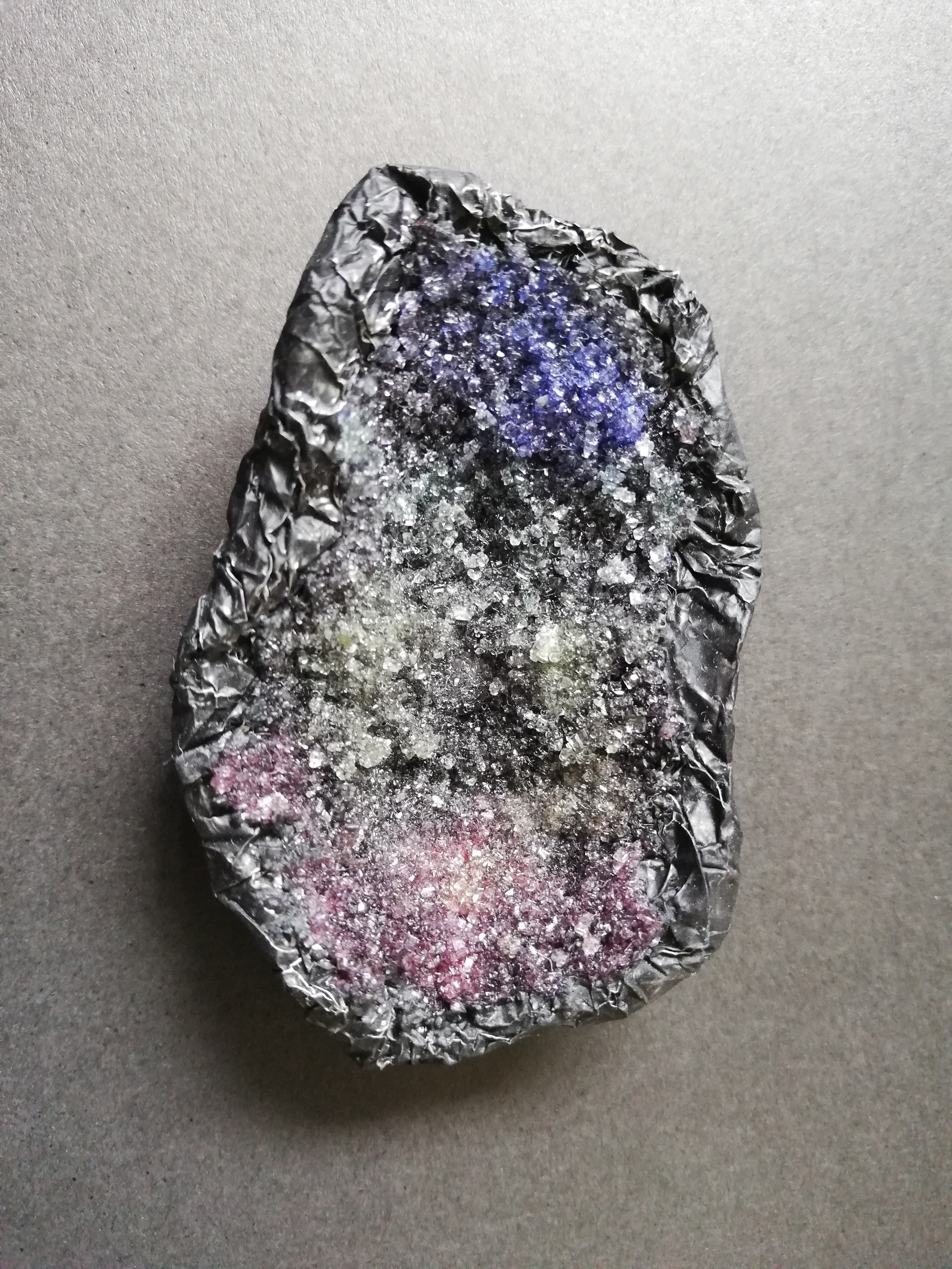 Sugar and Glue Crystals / Geodes : 5 Steps (with Pictures) - Instructables