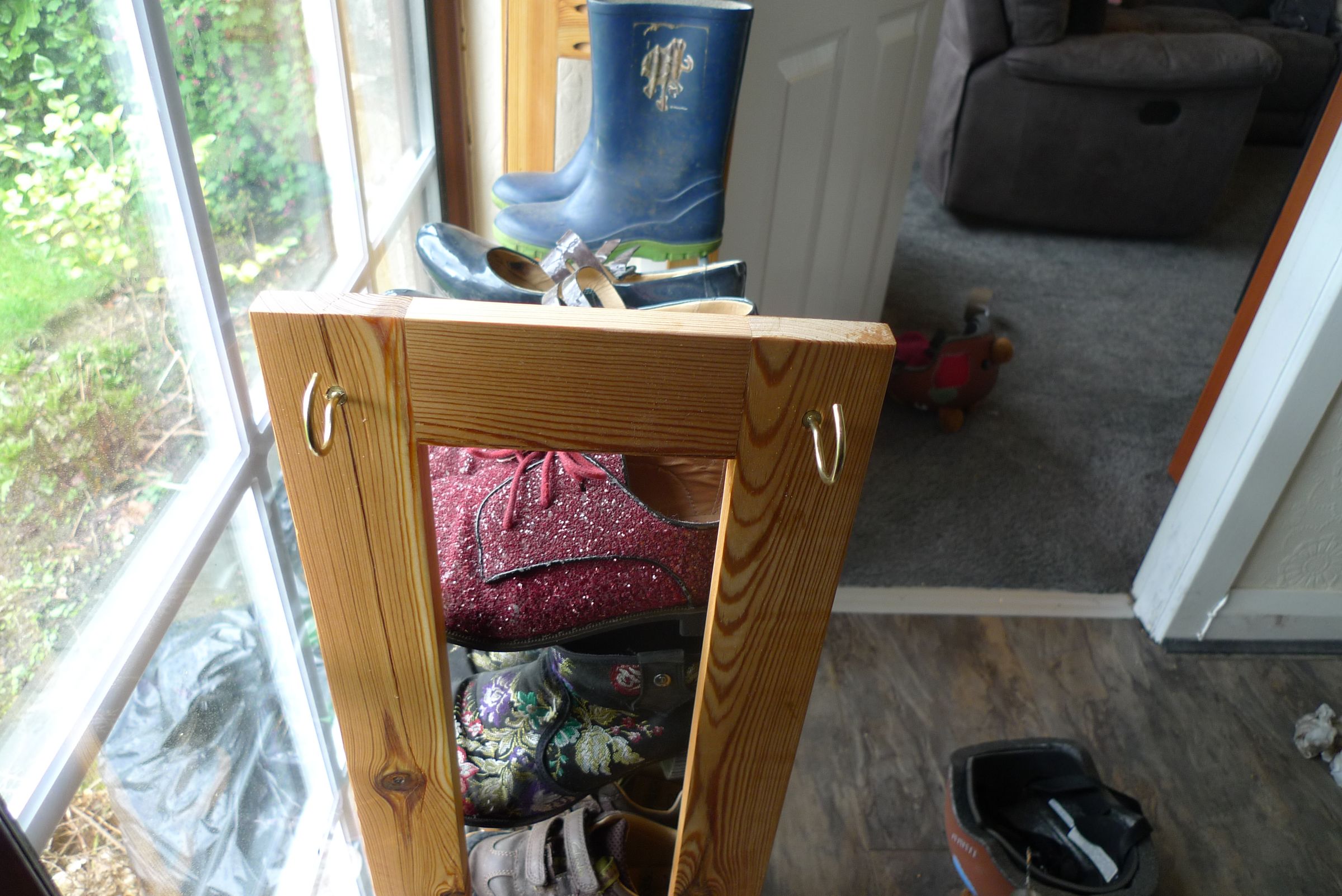 Upcycled Shoe Rack : 5 Steps (with Pictures) - Instructables