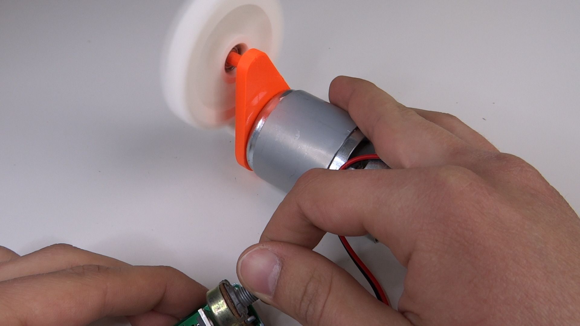 555 PWM Motor Controller : 6 Steps - Instructables