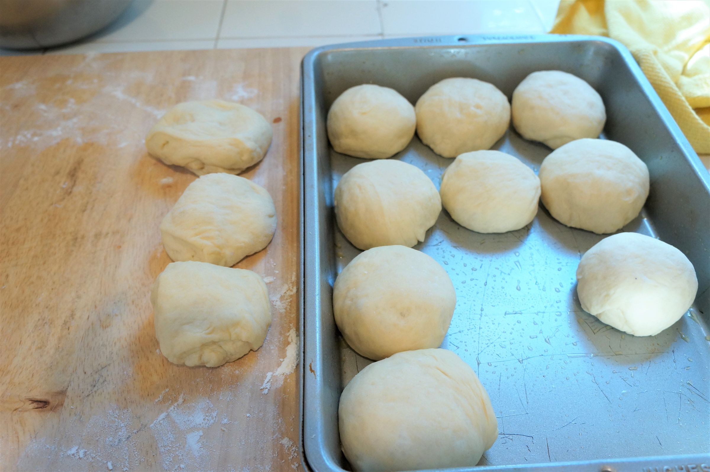 Vintage Copycat School Cafeteria Yeast Rolls : 7 Steps (with Pictures ...
