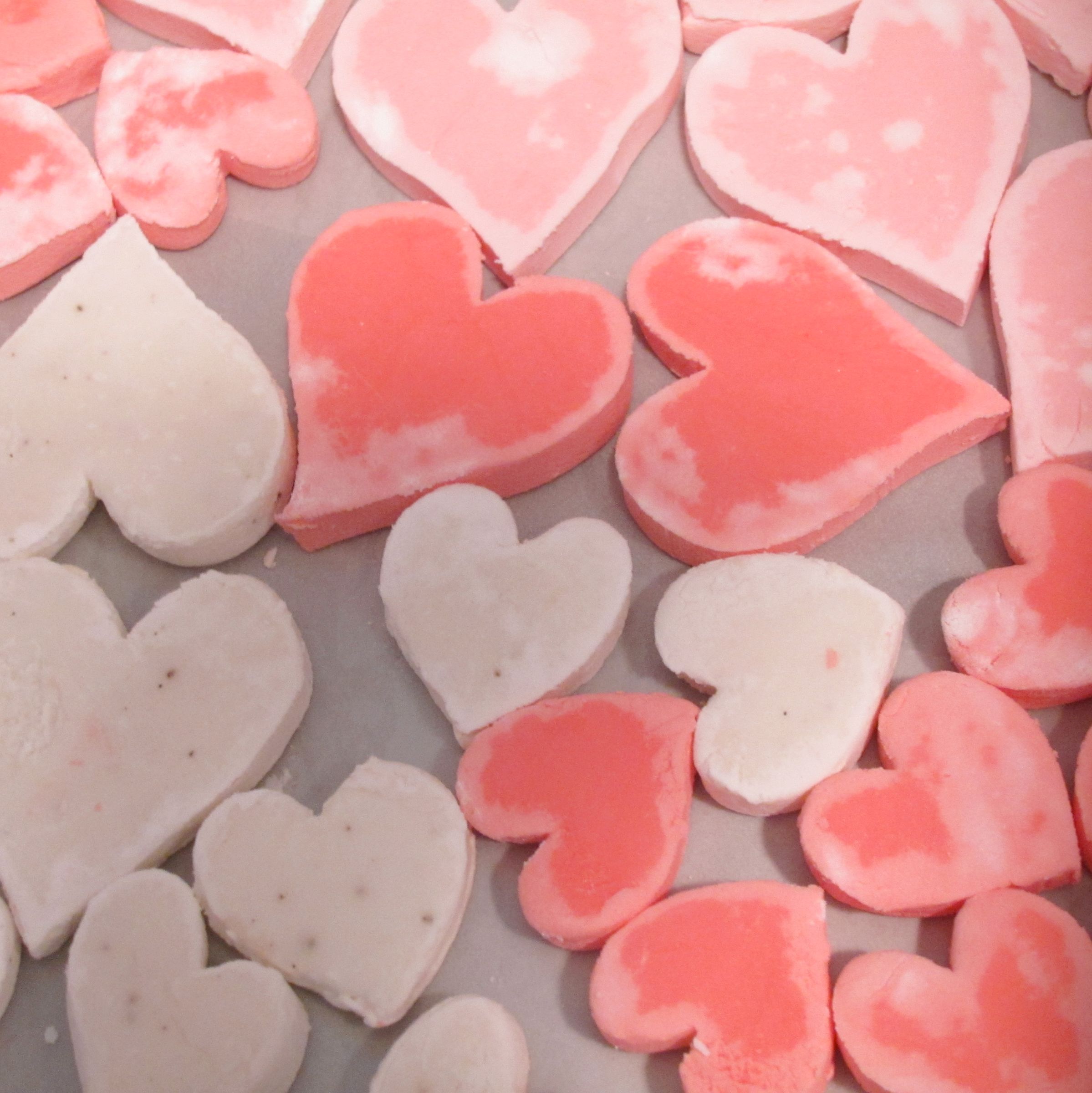 Homemade Candy Hearts : 4 Steps (with Pictures) - Instructables