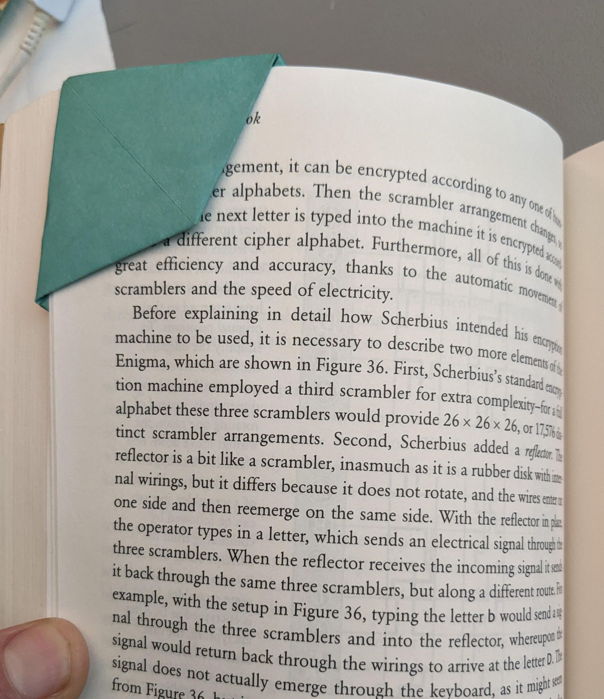 Origami Walrus Bookmark V2 : 9 Steps - Instructables