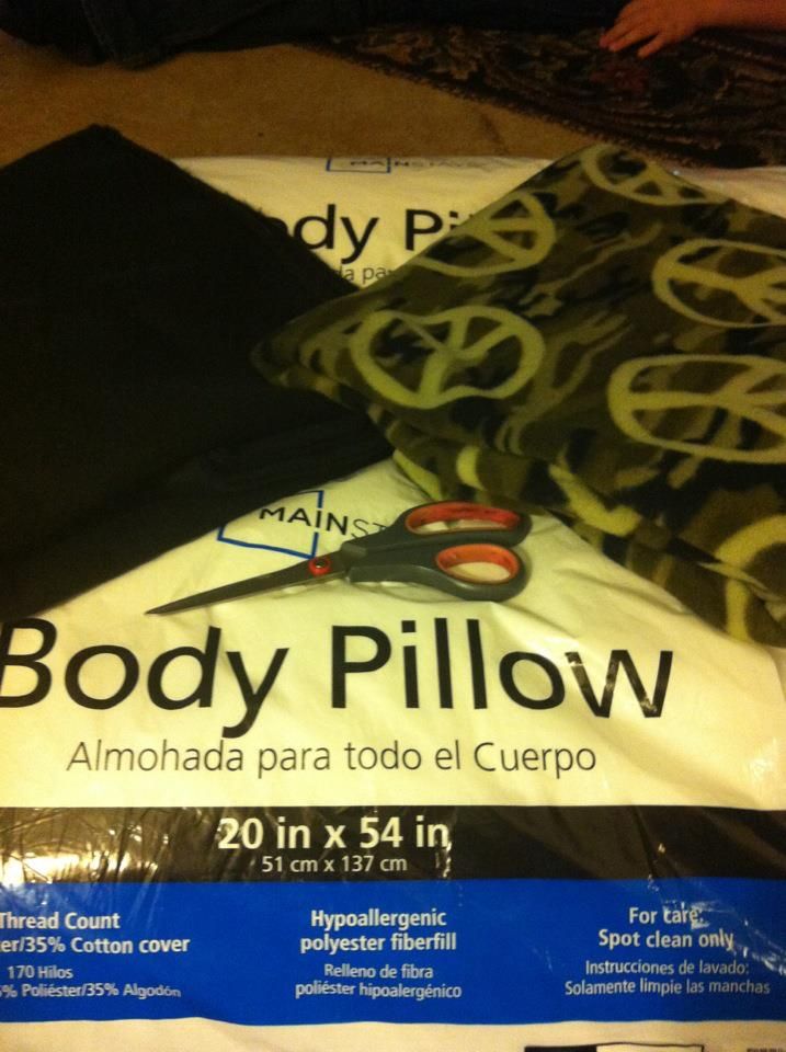 Fleece Body Pillow Covers : 9 Steps - Instructables
