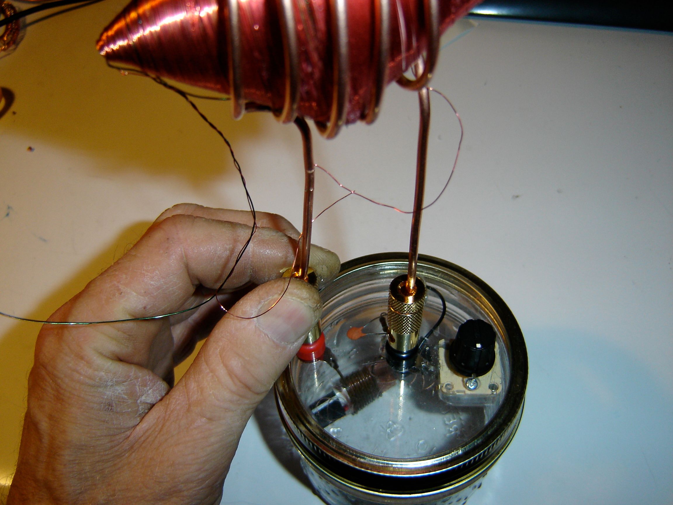 Spooky Tesla Spirit Radio : 17 Steps (with Pictures) - Instructables