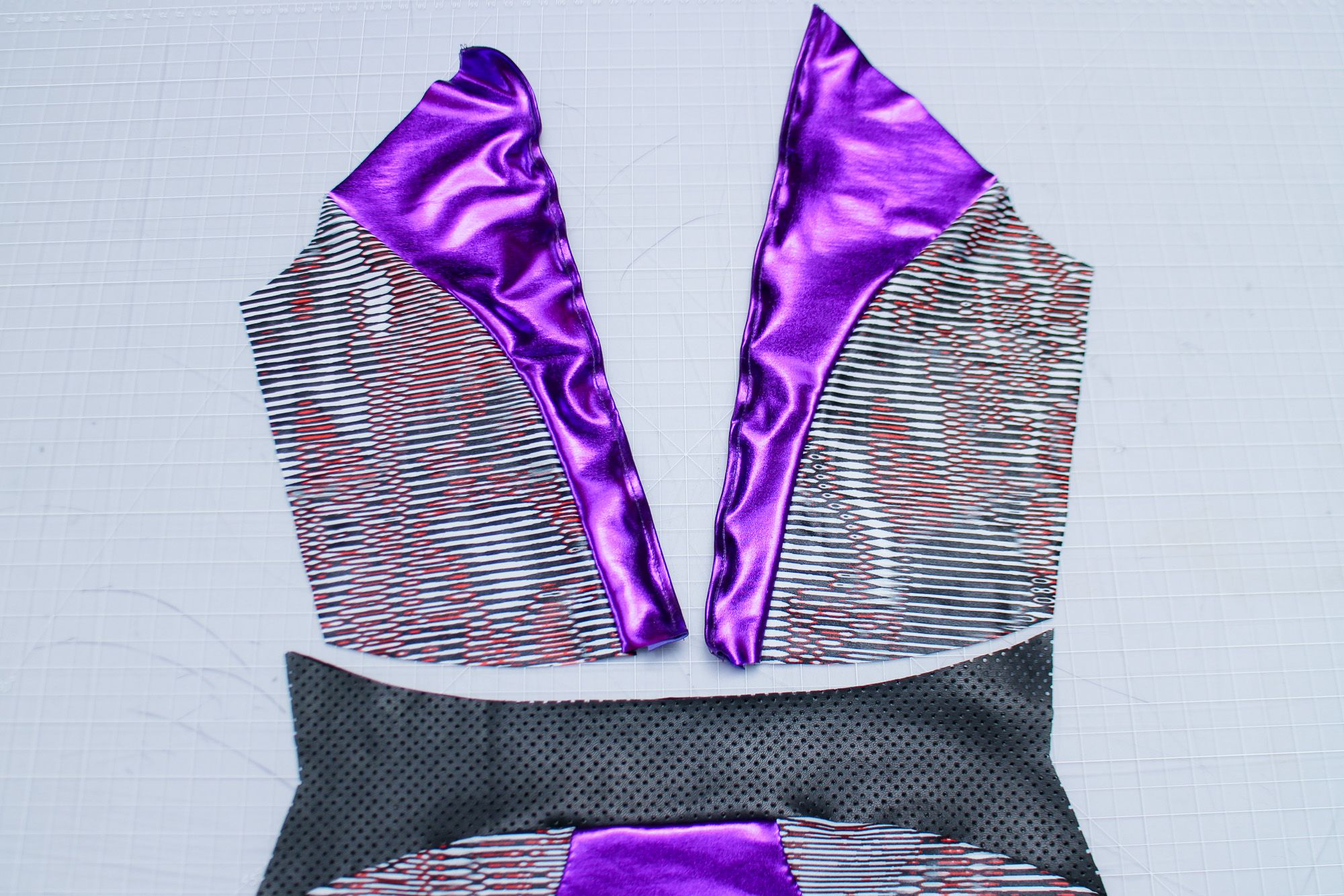 How to Sew Spandex : 14 Steps (with Pictures) - Instructables