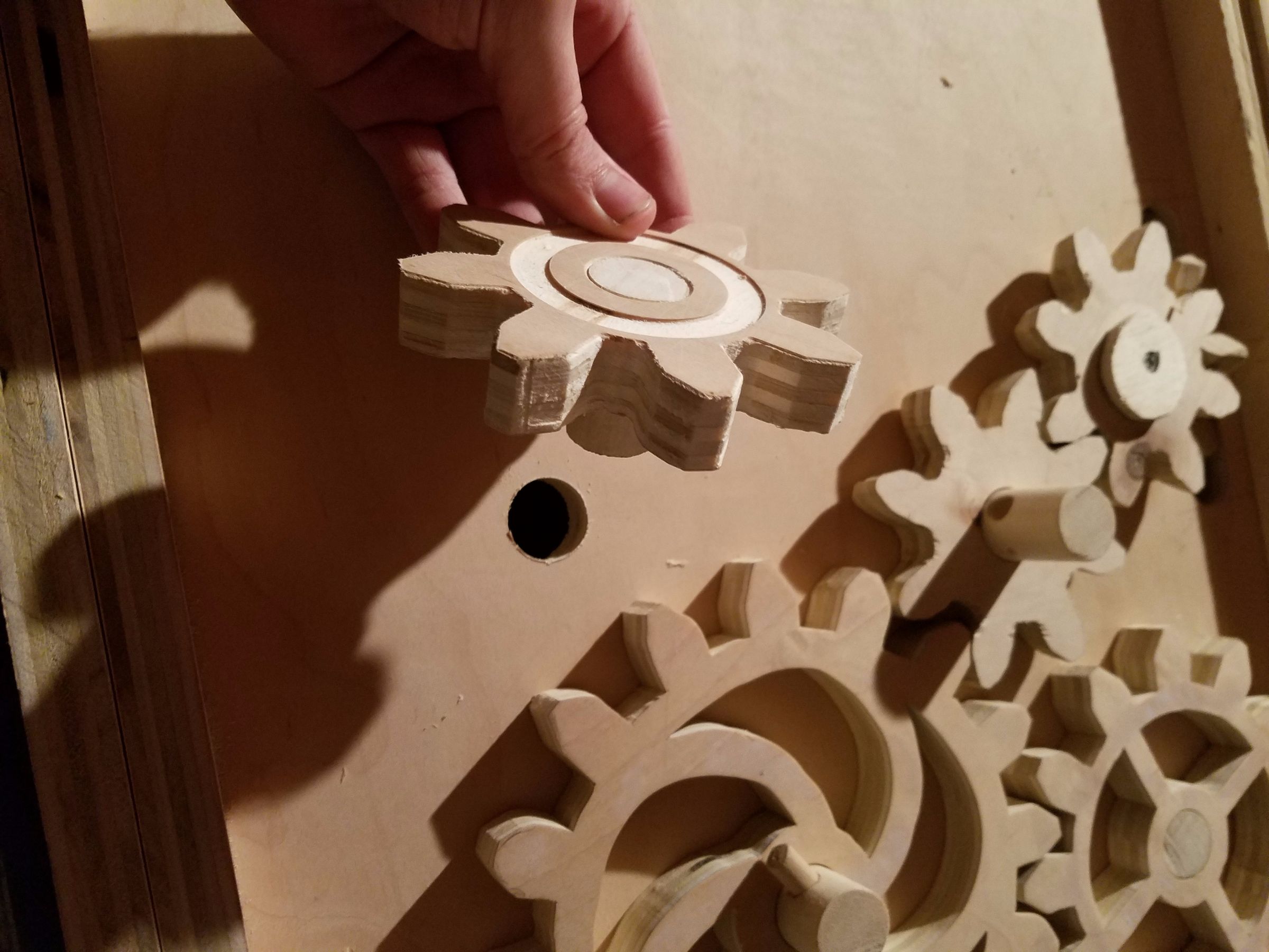 Spinning Gear End Table : 8 Steps (with Pictures) - Instructables