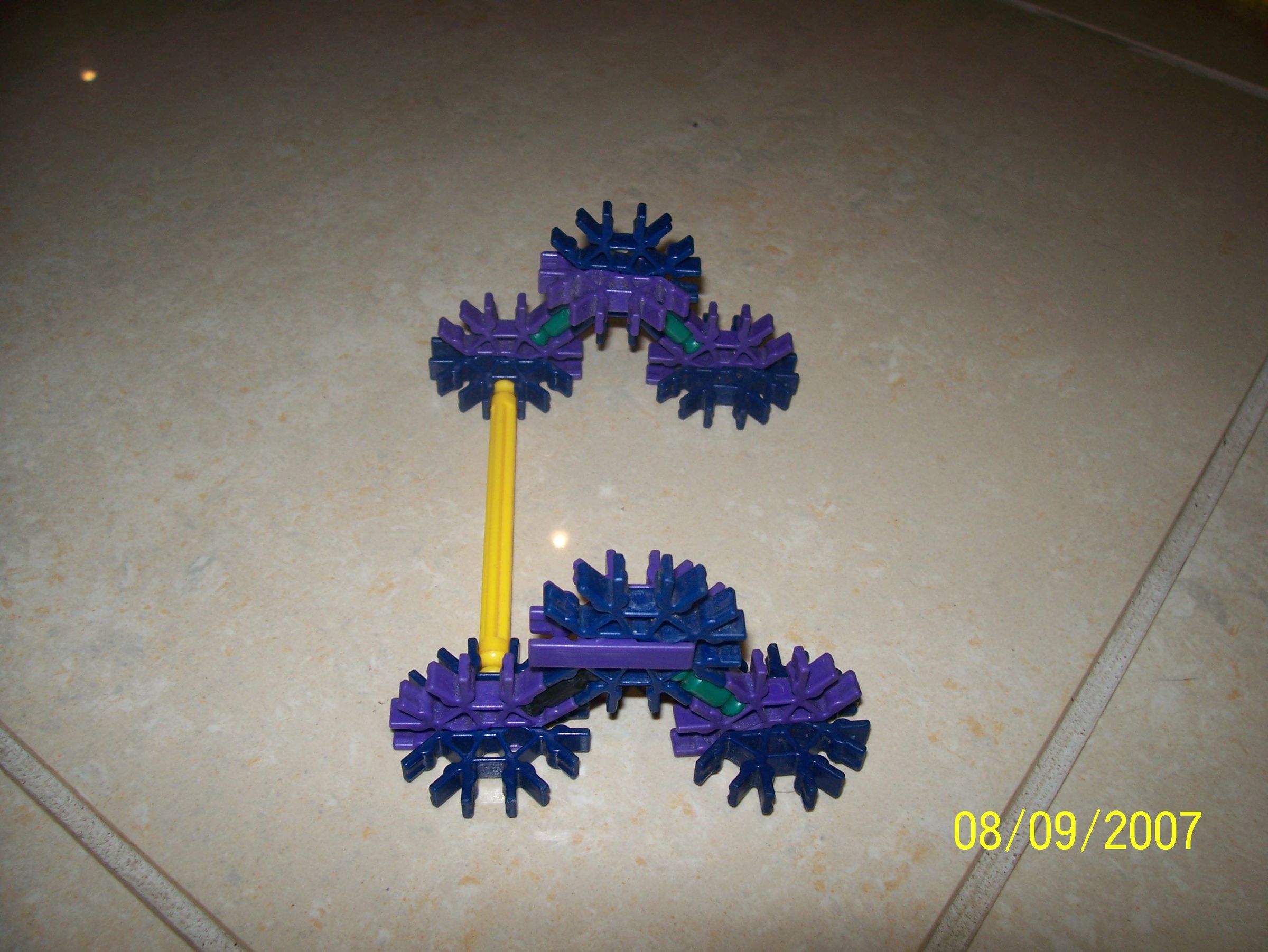 A Super Simple K'Nex Catapult : 6 Steps - Instructables