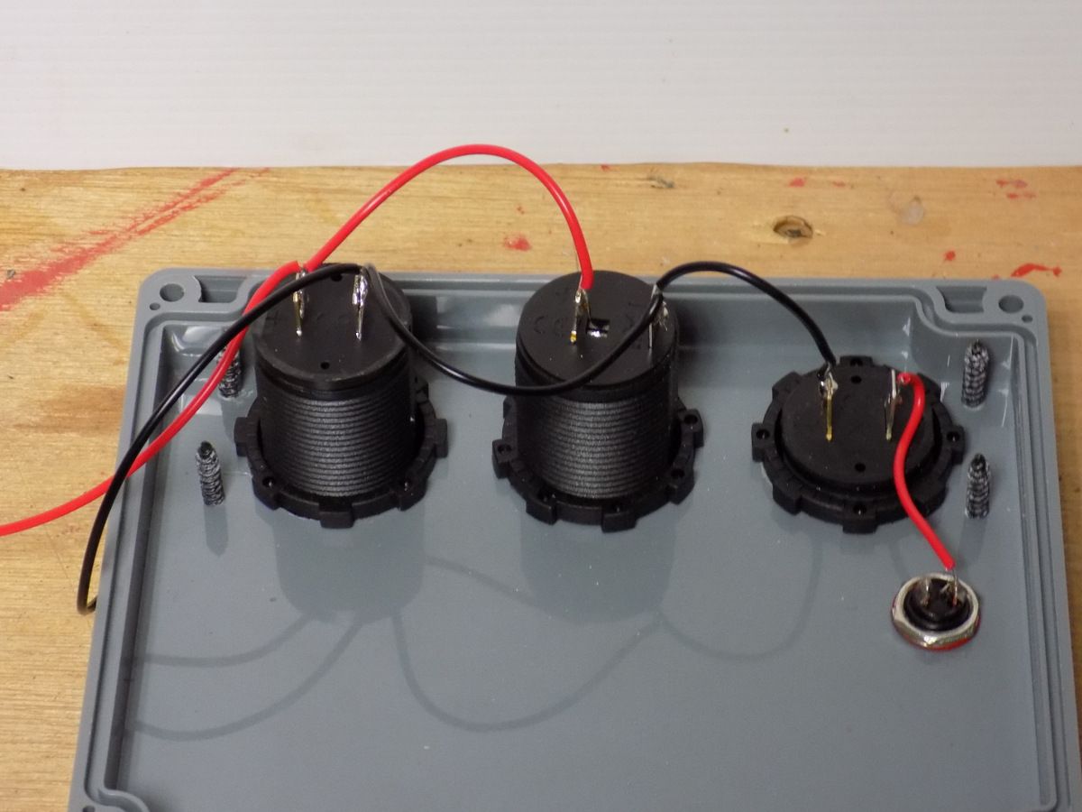 Portable, Solar 12V Battery Pack : 13 Steps (with Pictures) - Instructables