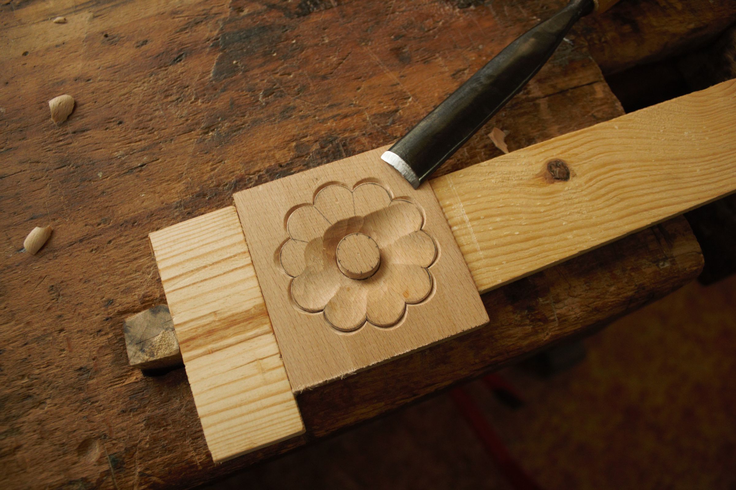 Simple Wood Carving - Flower (rosette) : 5 Steps (with Pictures ...