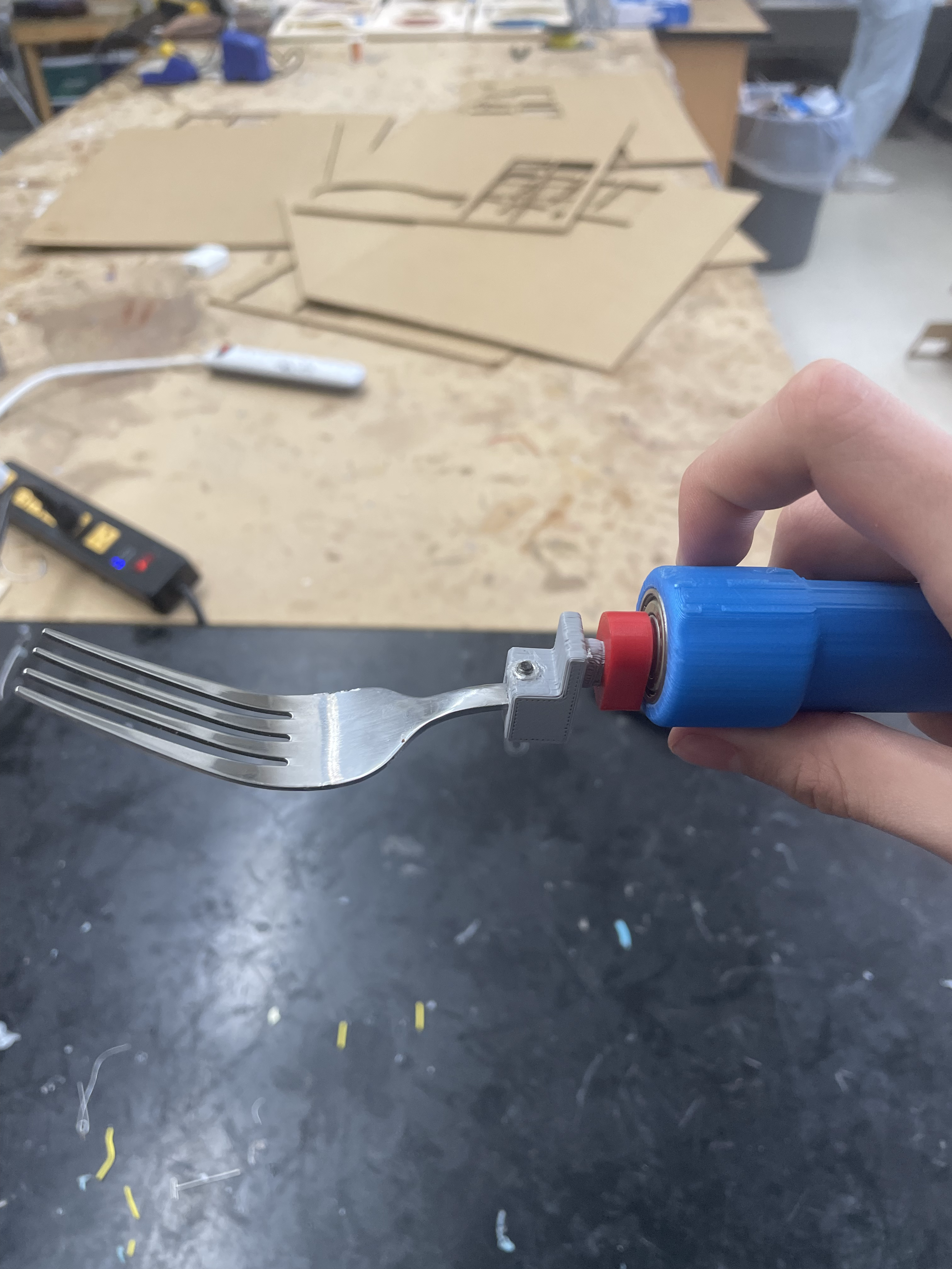 How to Make an Assistive Spoon Stabilizer Device : 11 Steps (with Pictures) - Instructables