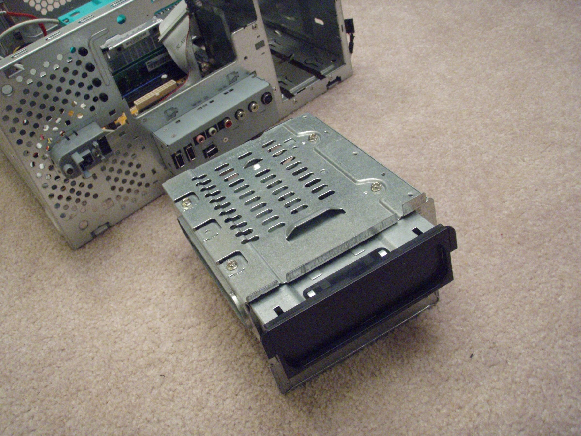 How to Disassemble a Computer : 16 Steps (with Pictures) - Instructables