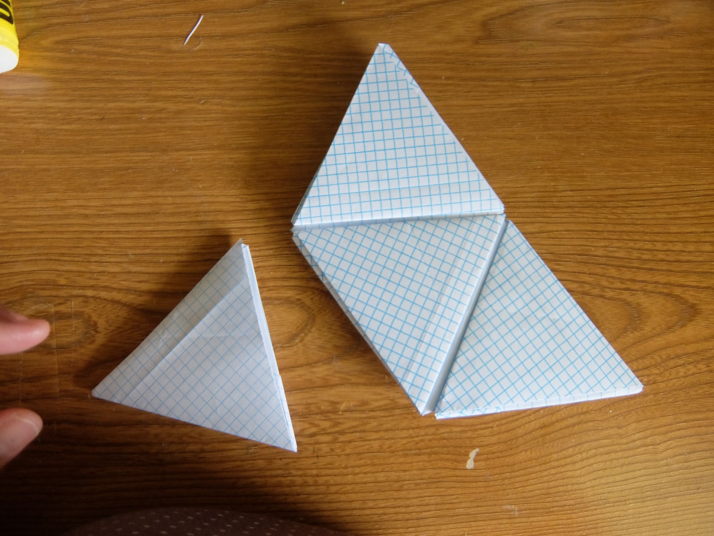 Tetrahedron 3D Model DYI Using Graphing Papers : 6 Steps (with Pictures ...