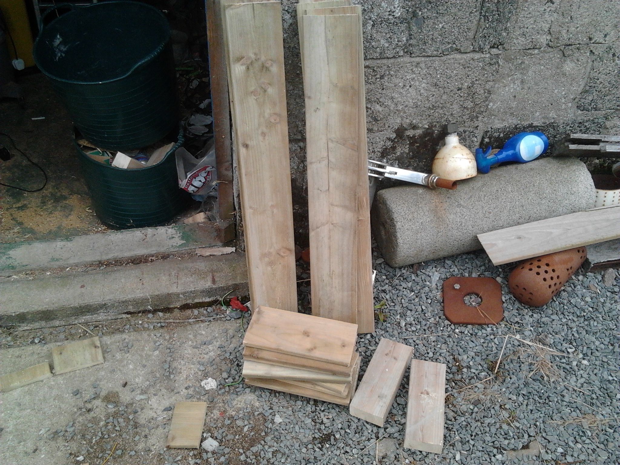 Raised Sand Box With Lid Made From Treated Fence Boards. (with Pictures ...