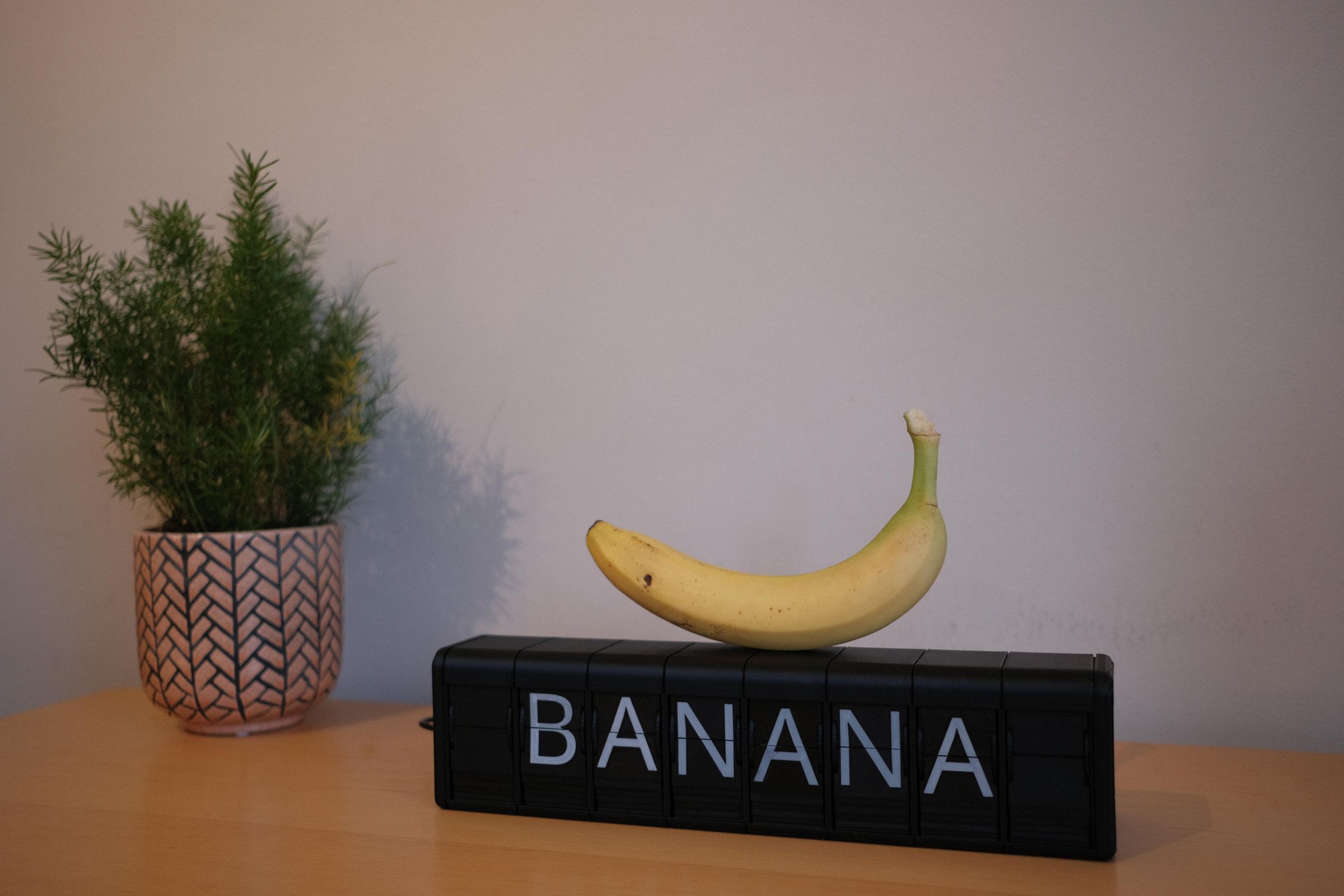 Split Flap Display - (3D Printed, Modular, Compact & Enclosed, With Web ...