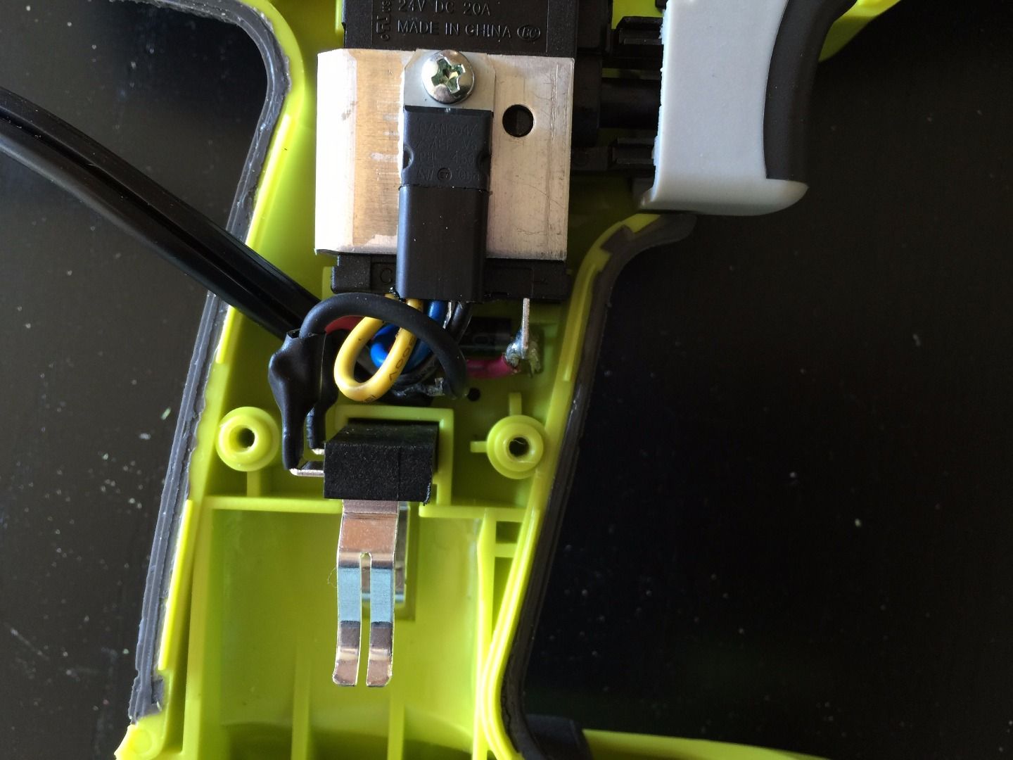 Self Driveing Lawn Mower Remote Control Autonomous Lawn Mower Using ...