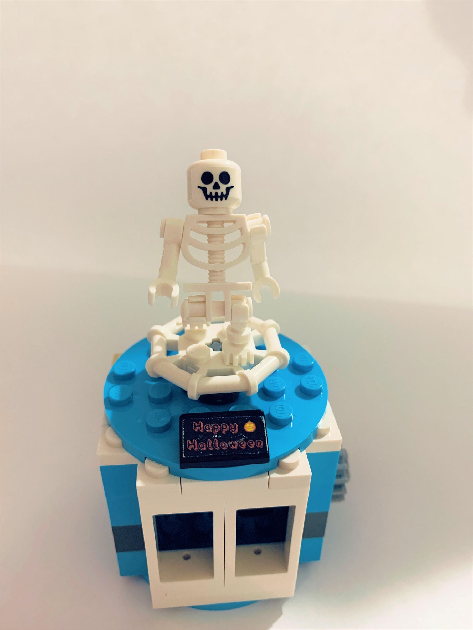 To Be or Not to Be LEGO Kinetic Sculpture : 3 Steps - Instructables