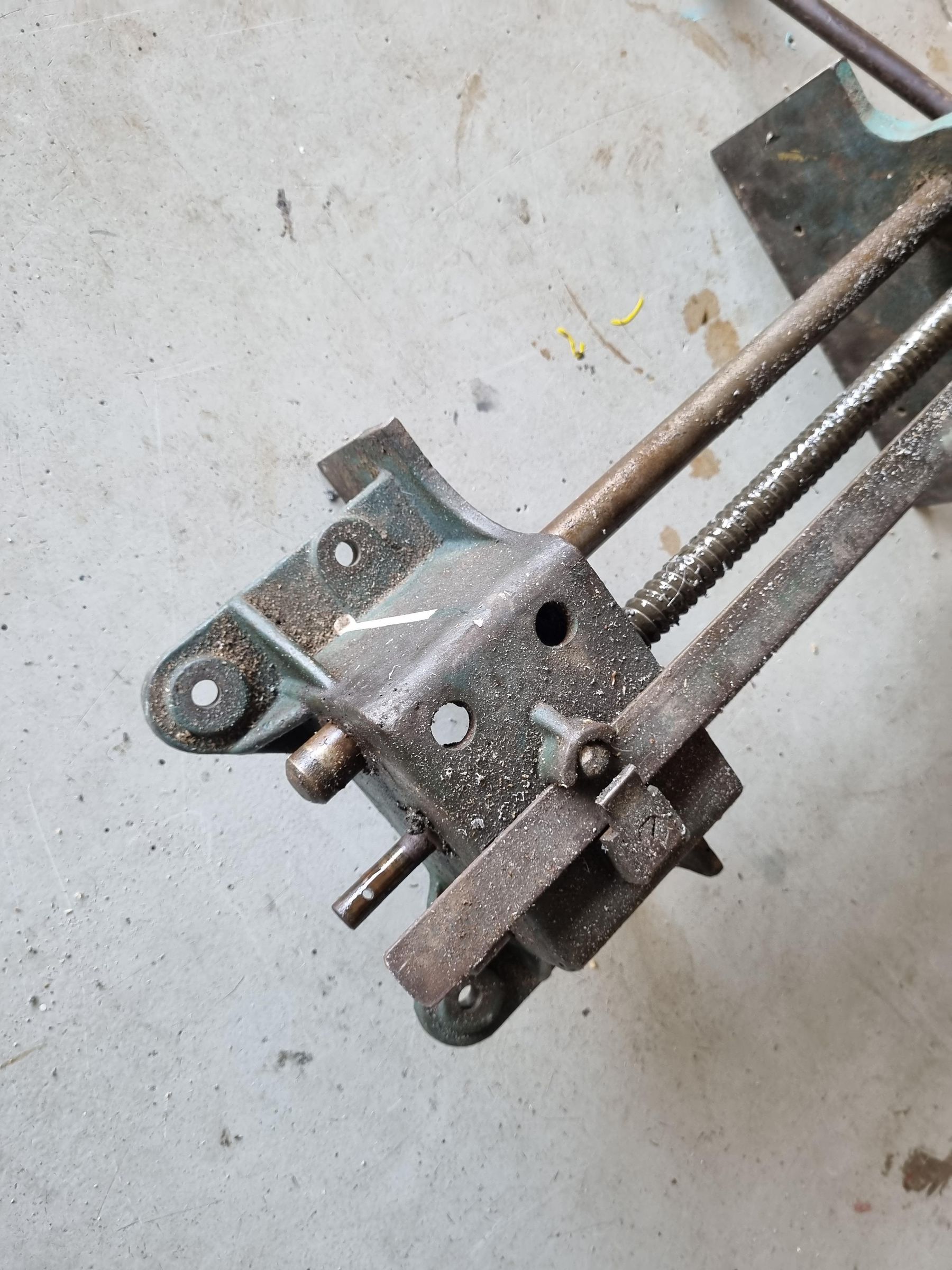 Fix a Broken Woodworking Vice : 7 Steps (with Pictures) - Instructables