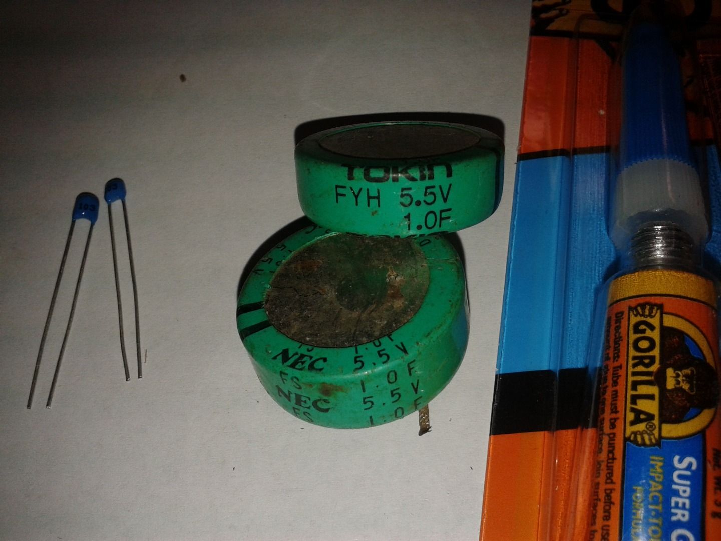 Broken Torch to Emergency Phone Charger : 6 Steps (with Pictures ...