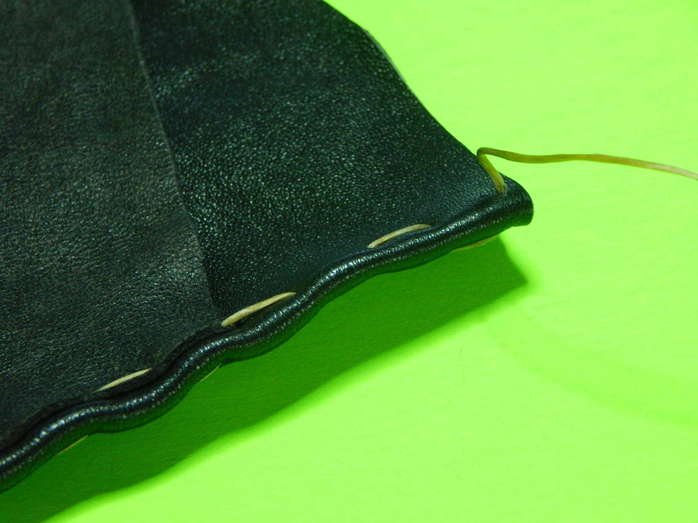 How to Make a Simple Leather Tablet Case : 11 Steps - Instructables