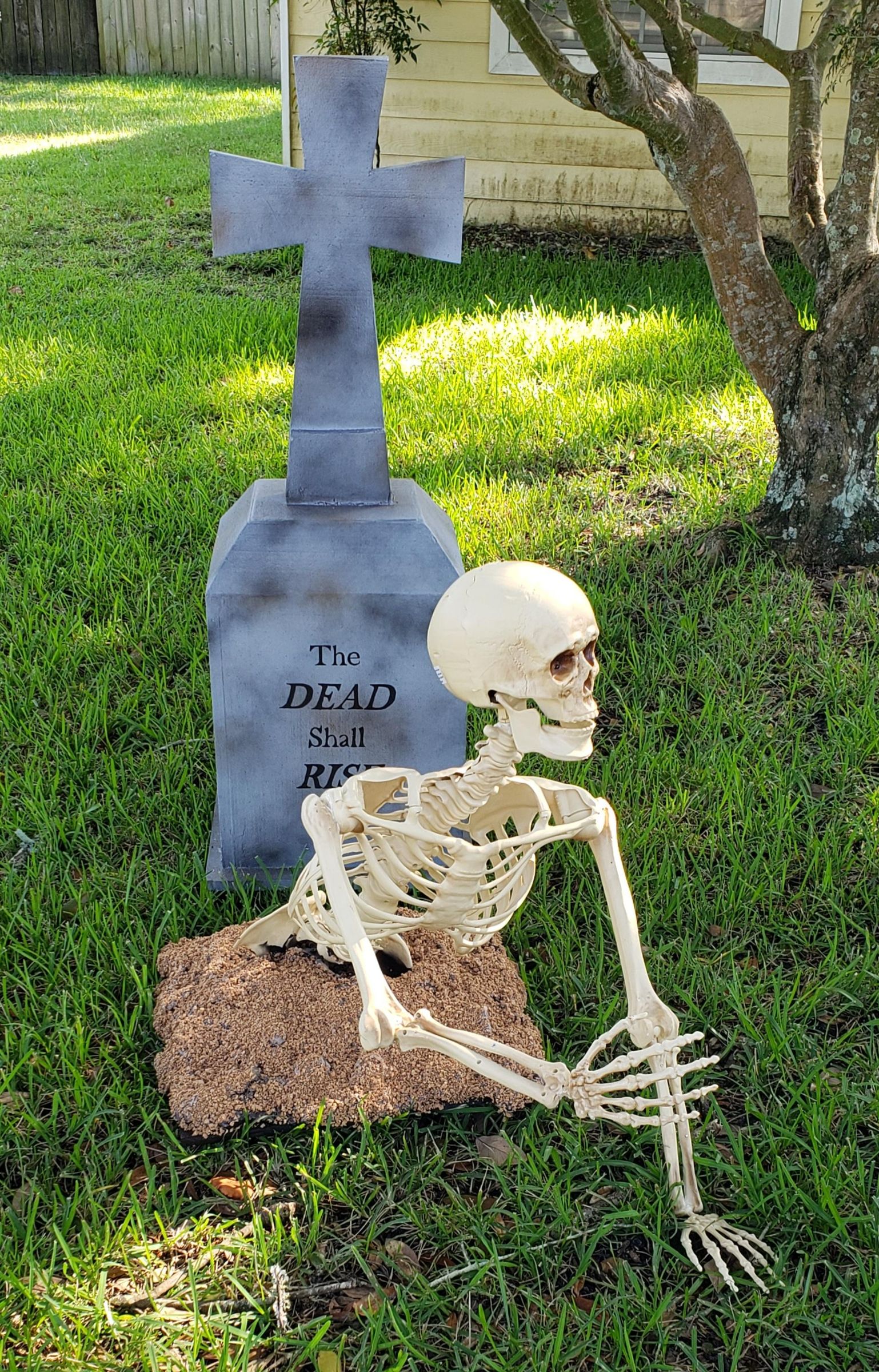 Graveyard Skeleton : 10 Steps (with Pictures) - Instructables