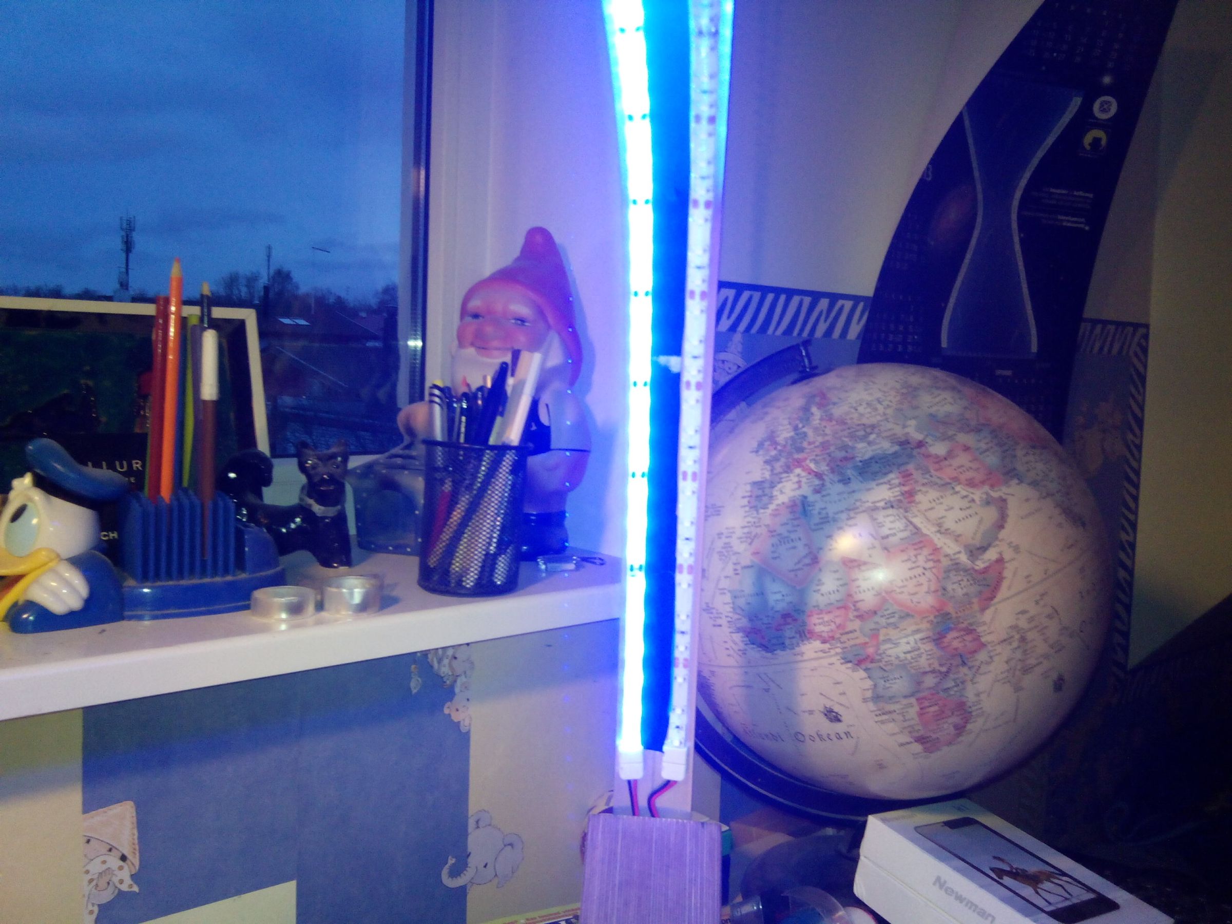 LED Desk Lamp : 4 Steps - Instructables