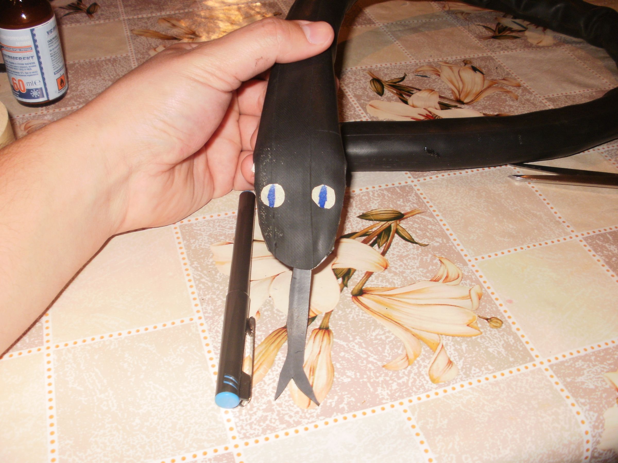 Inner Tube Snake : 3 Steps - Instructables