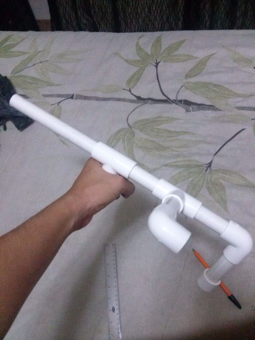 How to Make a Marshmallow Gun or Marshmallow Shooter : 4 Steps (with ...