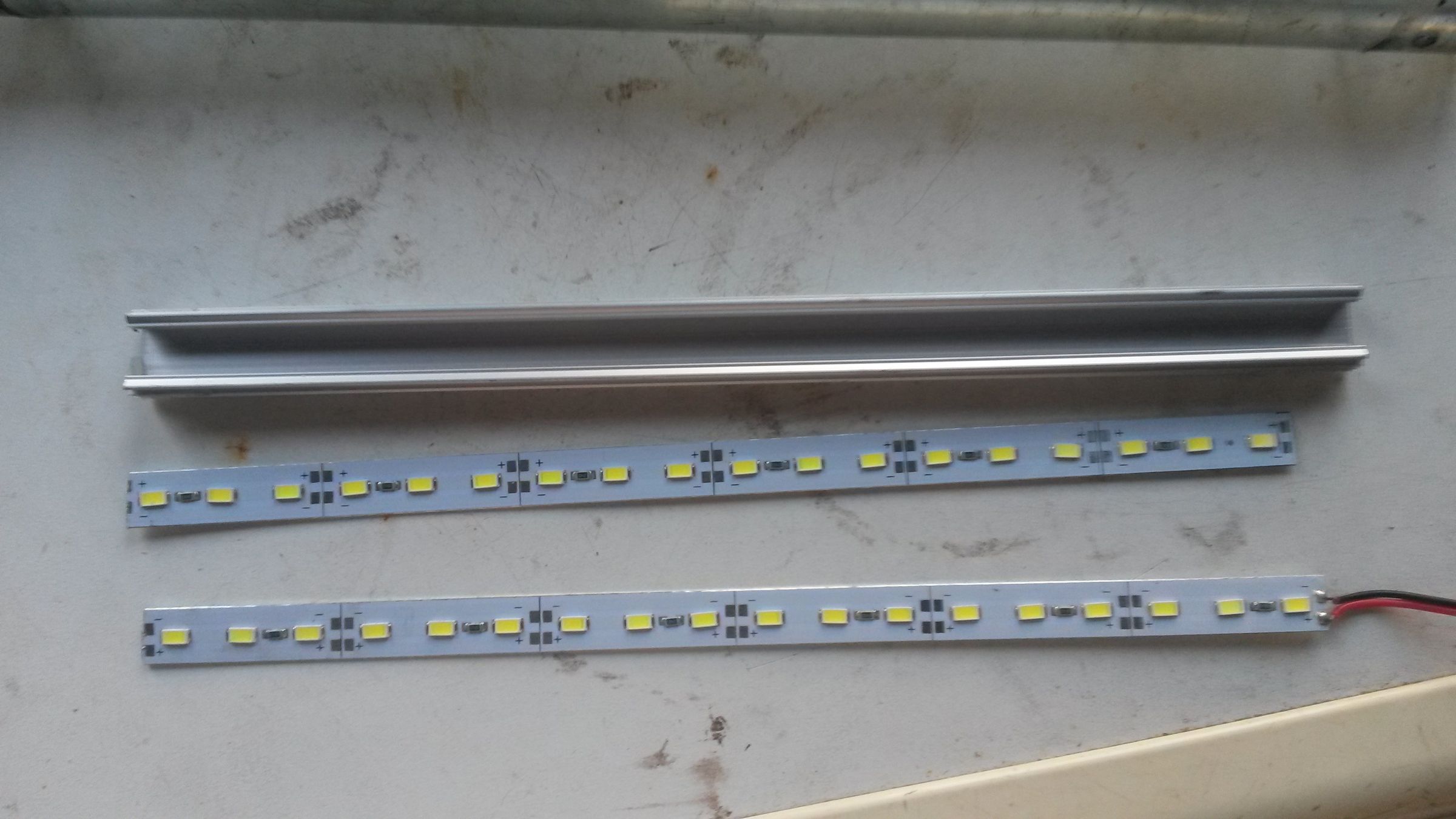 Tube Worklight LED Conversion : 4 Steps - Instructables