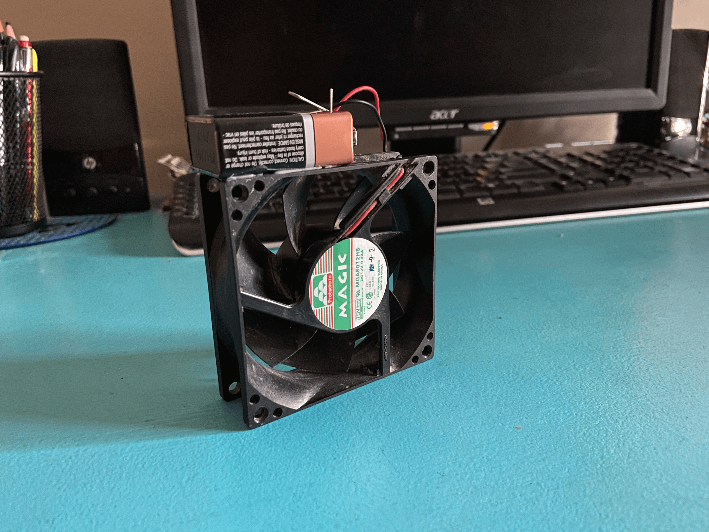 How to Make a Personal Mini Desk Fan Out of an Old Computer – Fits in ...