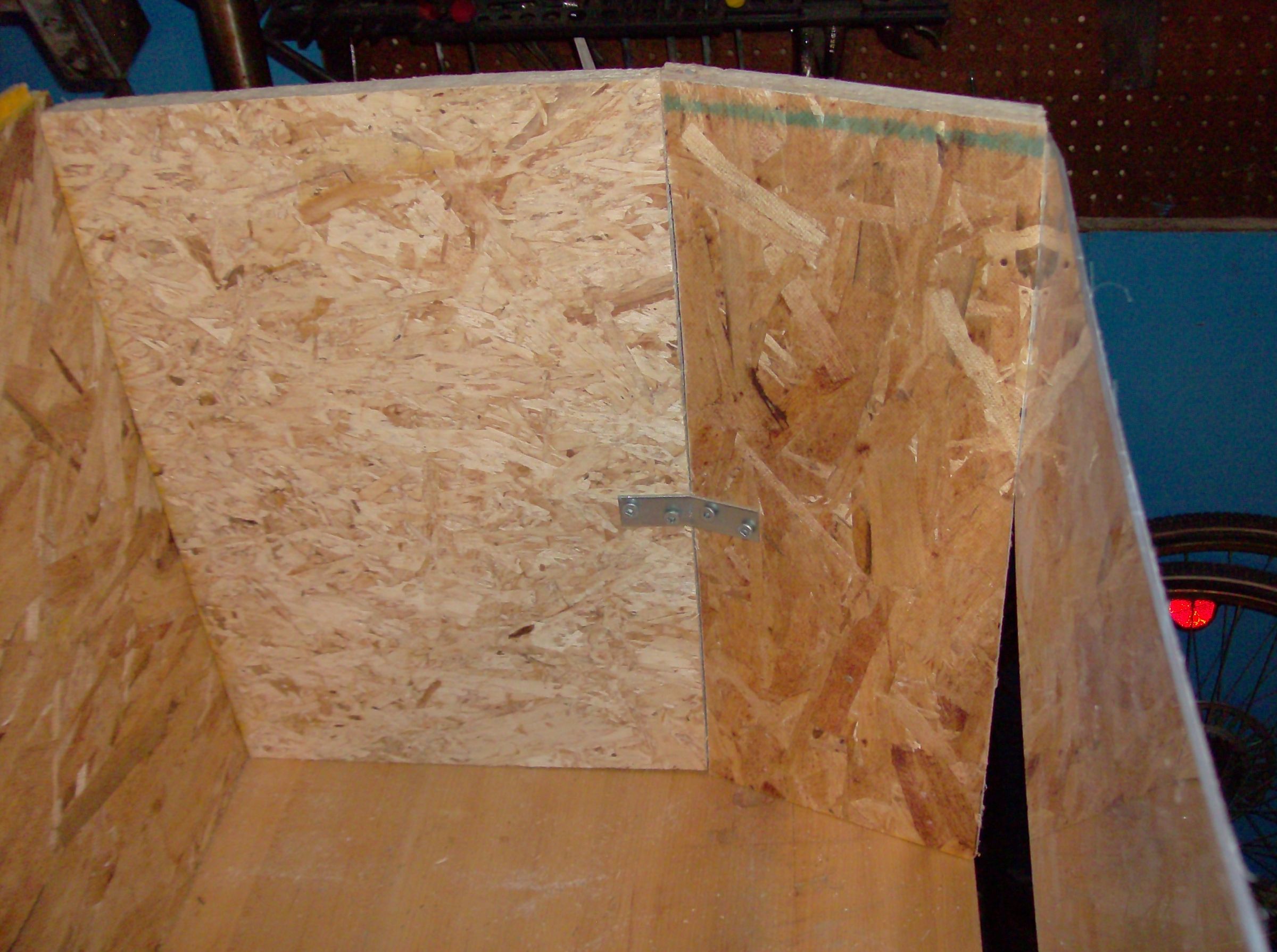 Building a Small Fume Hood for Stinky Projects : 9 Steps (with Pictures ...