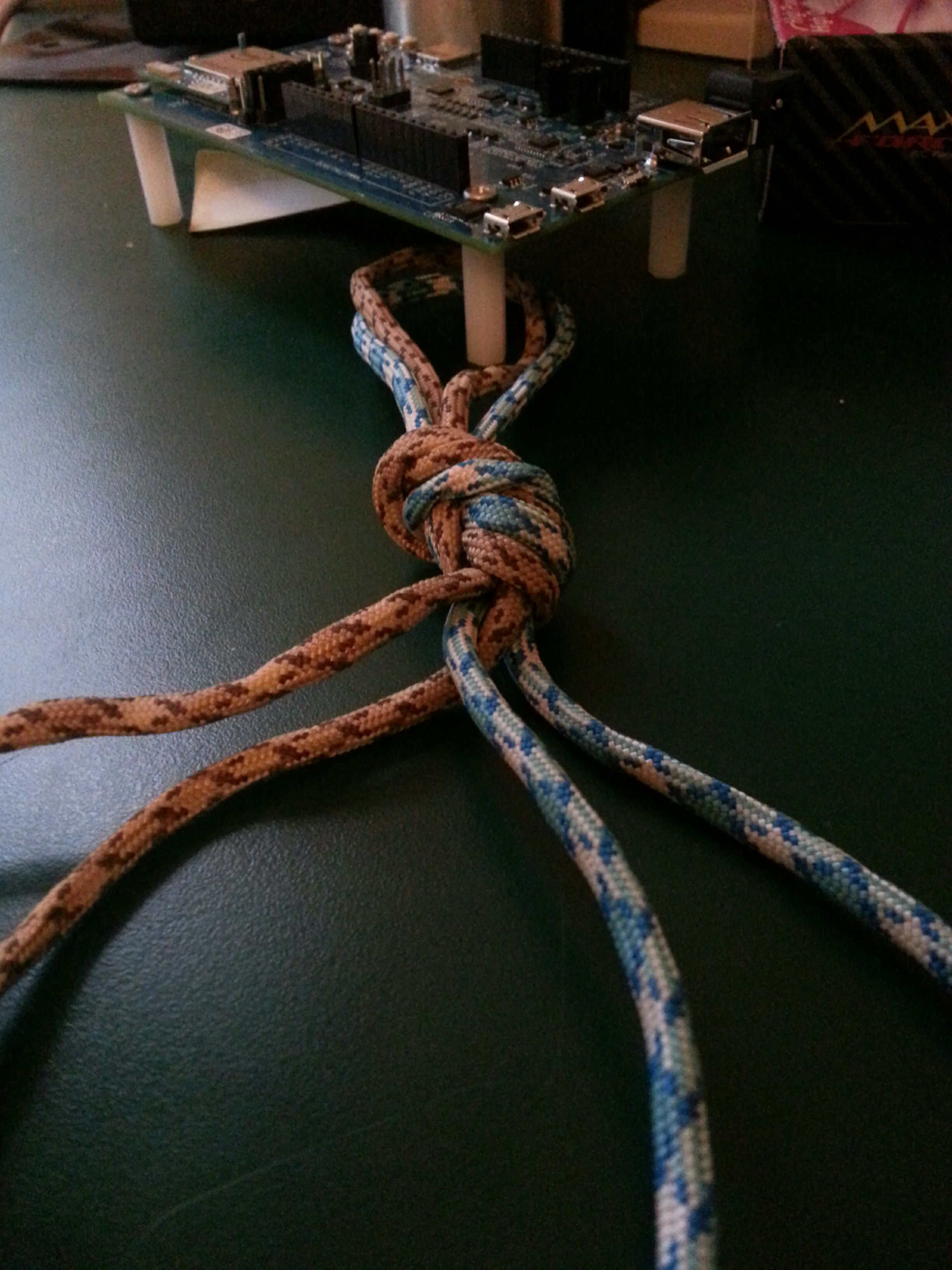 4 Strand Round Braid : 3 Steps - Instructables