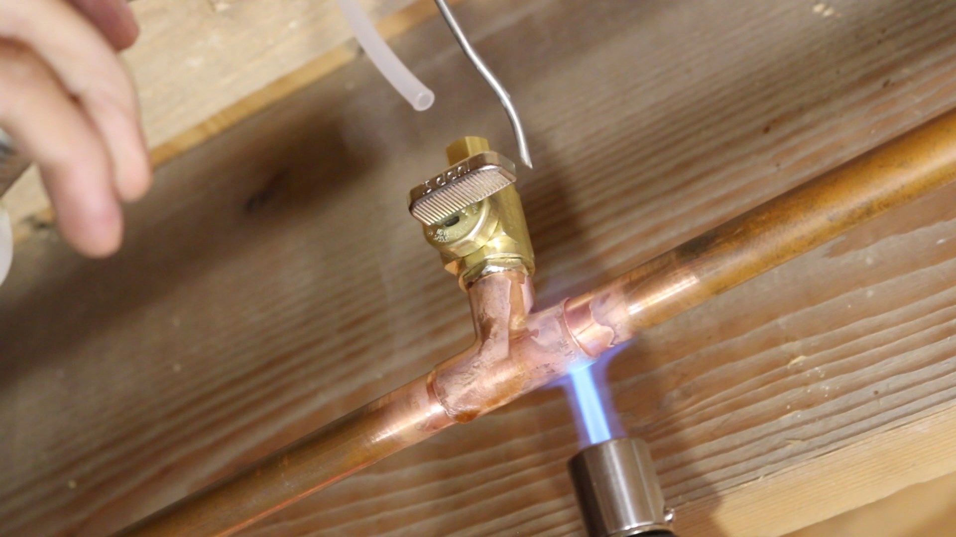 How to Connect a Water Line to Your Refrigerator : 7 Steps (with ...