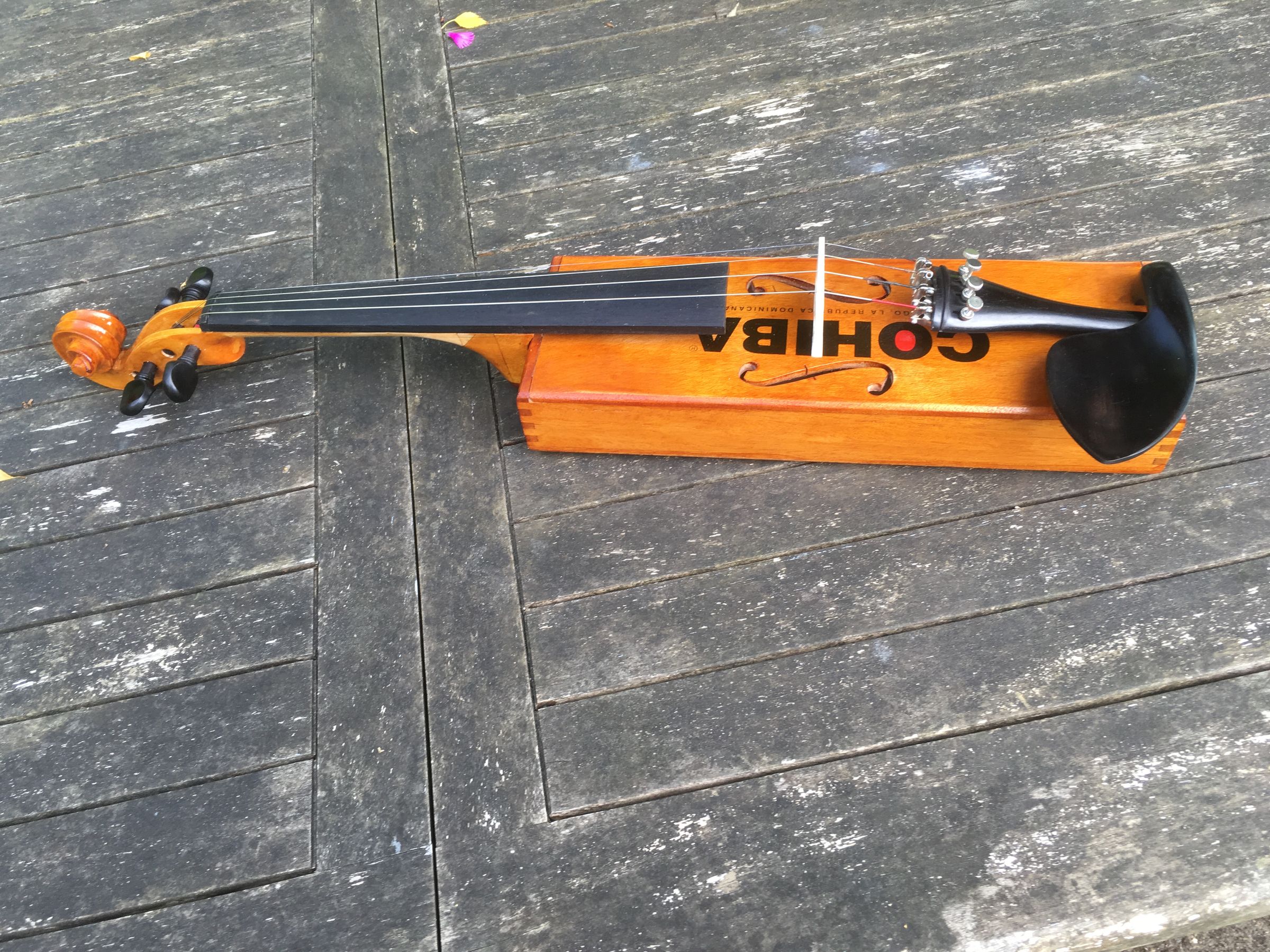 Cigar Box Fiddle / Violin : 8 Steps (with Pictures) - Instructables
