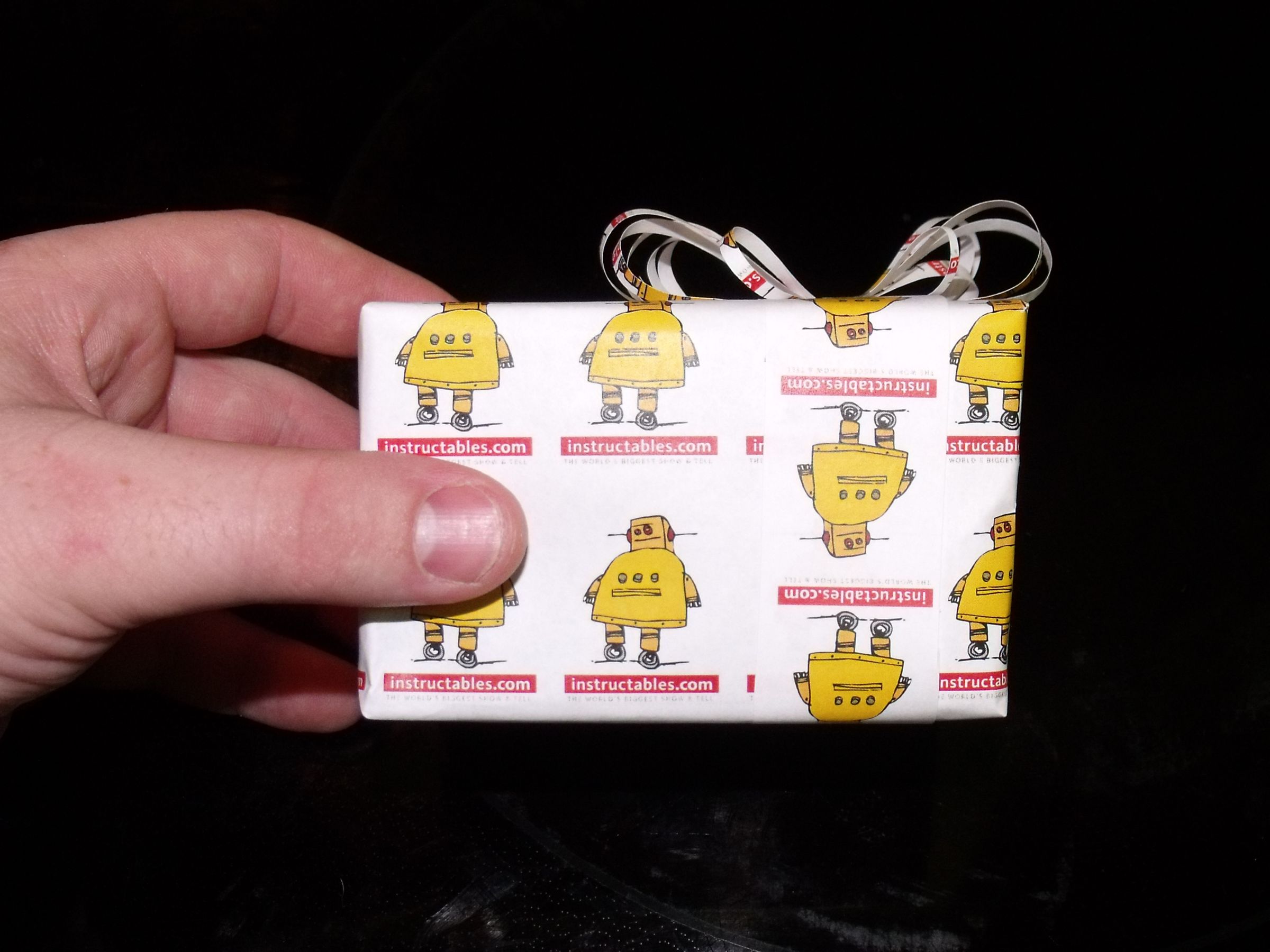 Robot Wrap Your Christmas Gifts!! : 6 Steps (with Pictures) - Instructables
