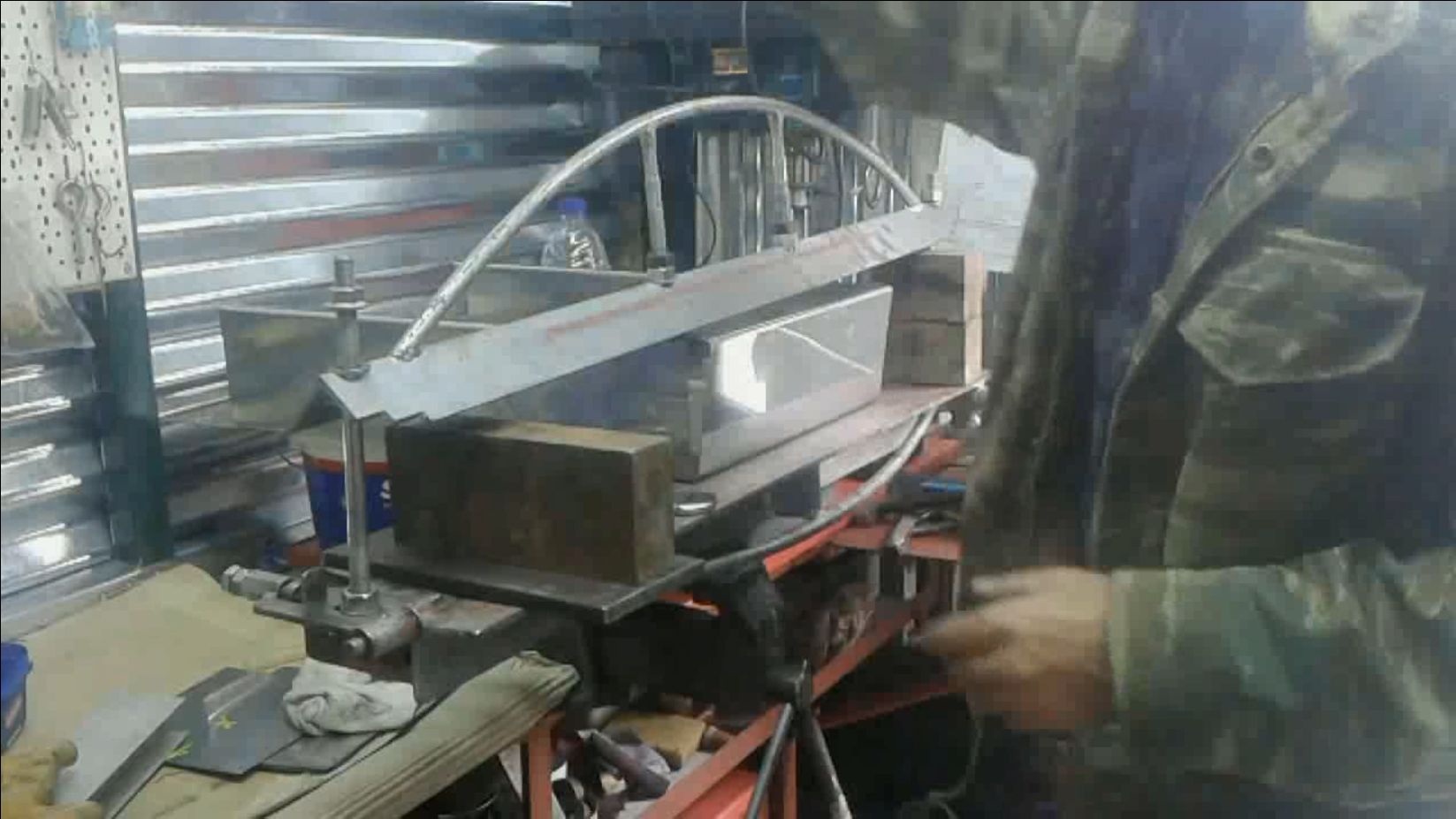 DIY Stainless Steel BBQ With Double Layer Bottom : 10 Steps (with ...