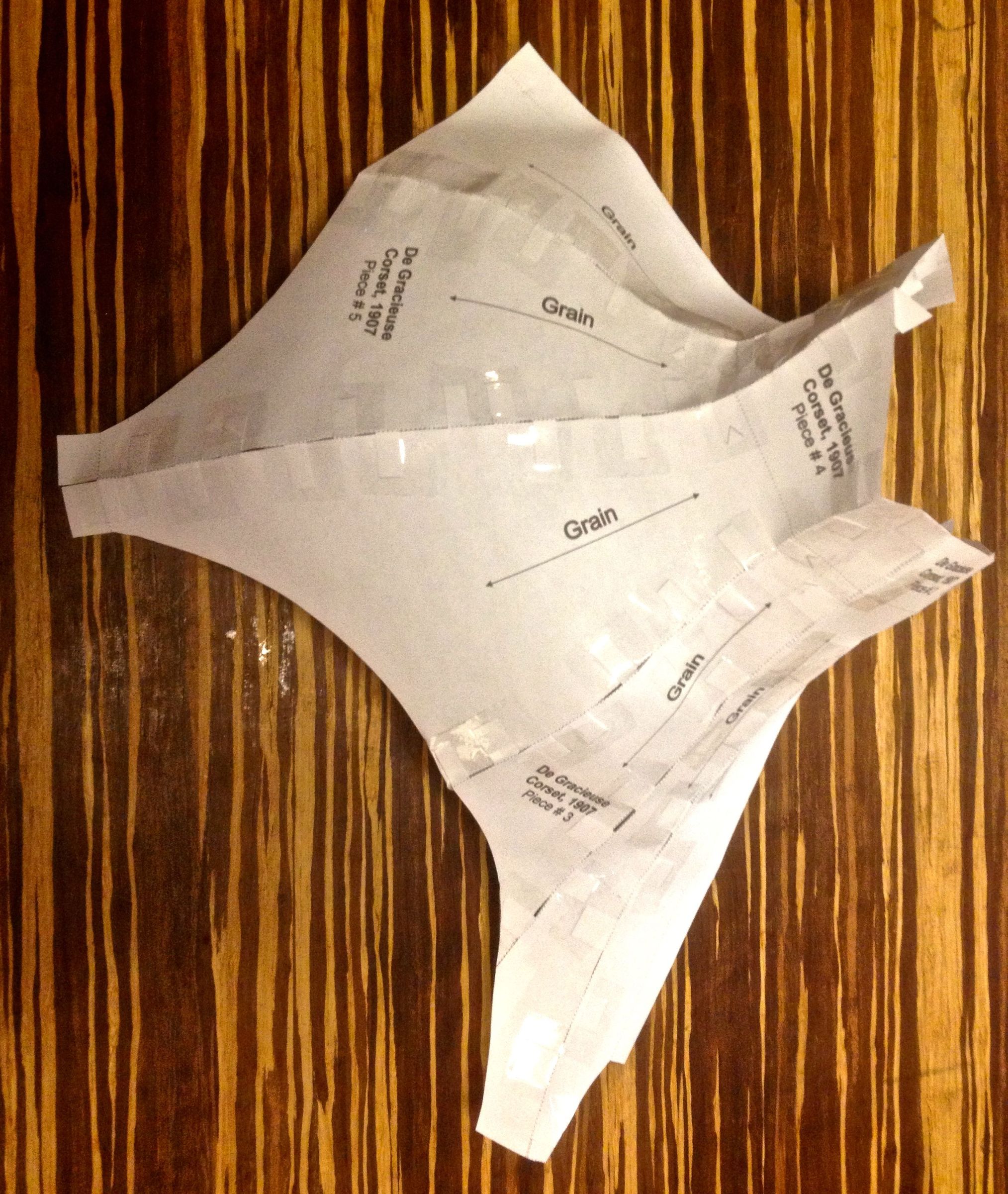 Paper Corset Mockup : 4 Steps (with Pictures) - Instructables